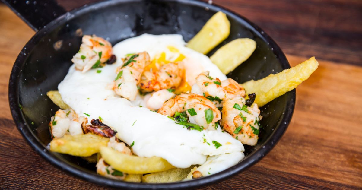 Elabora este rico plato andaluz ideal para el verano: patatas arrieras ...