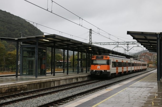 Restablecida la circulación de la R3 de Rodalies entre Mollet-Santa ...