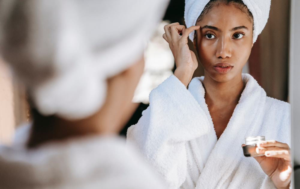 Cómo crear un efecto lifting a tu rostro sin inyecciones