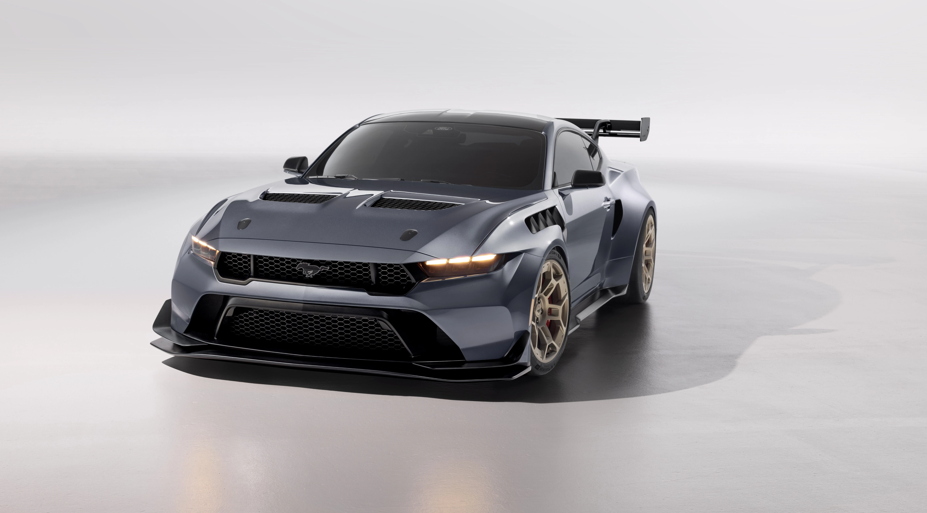 Ford apunta a los superdeportivos europeos como el Porsche 911 GT3 RS ...