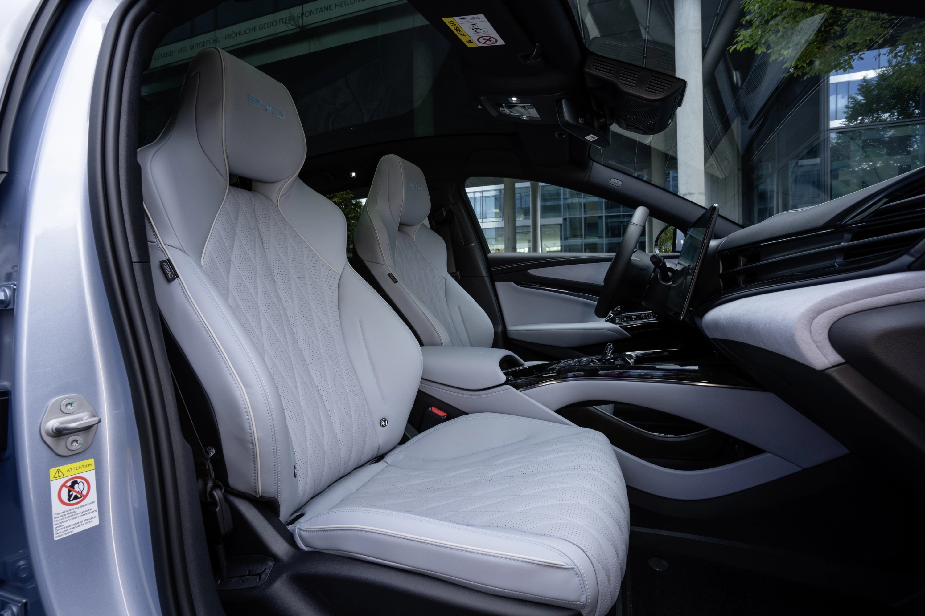 El nuevo BYD Seal llega a Europa: eléctrico, con 313 o 530 CV y hasta 570 kilómetros de autonomía