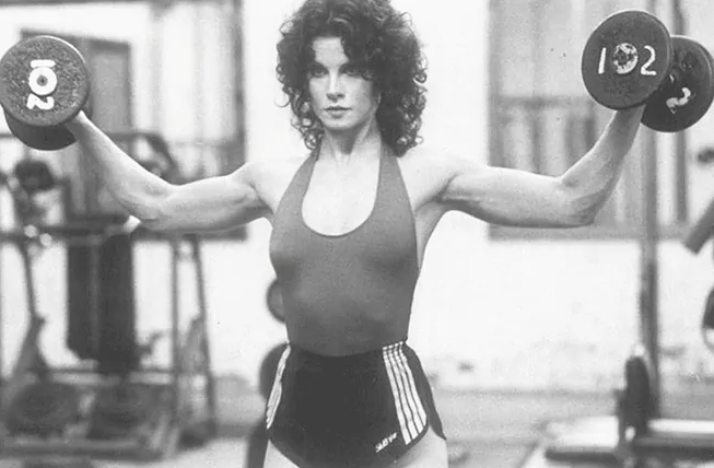 Muere Lisa Lyon, pionera del culturismo femenino e íntima amiga de ...