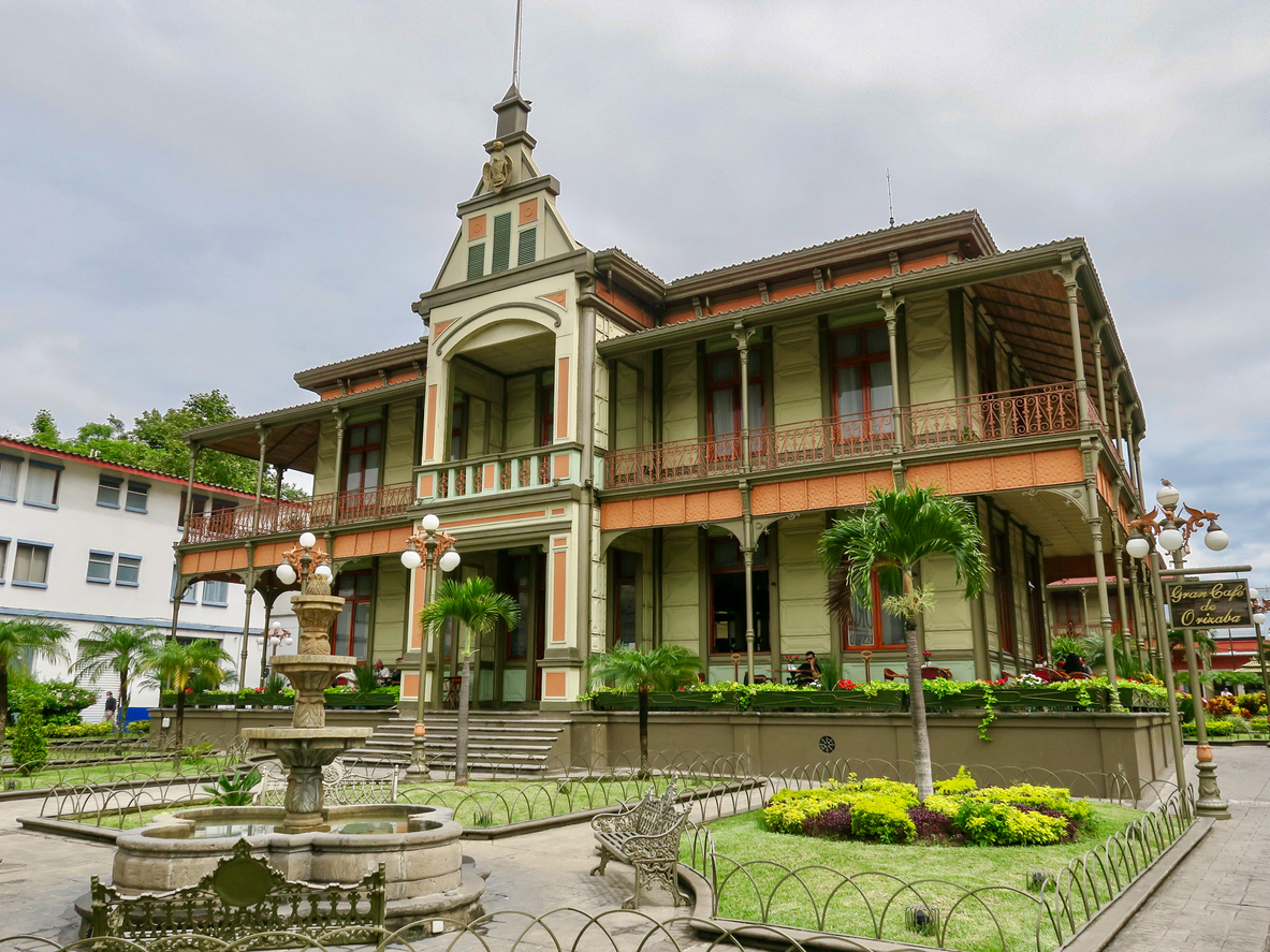 Así es el único palacio de hierro del mundo: un edificio del siglo XIX ...
