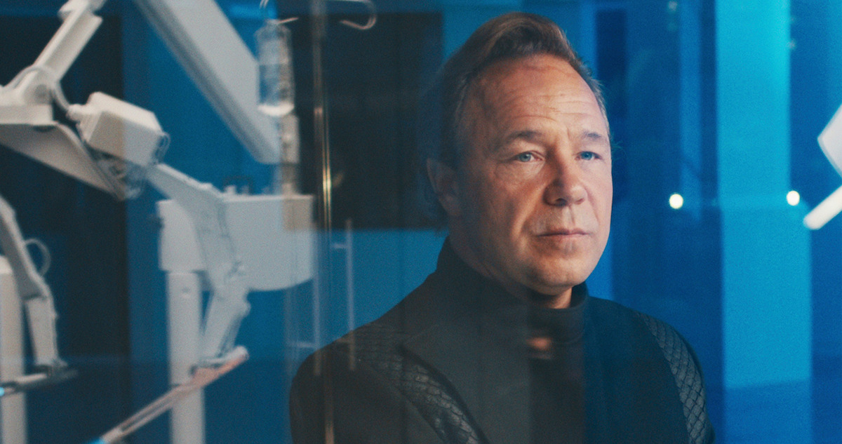 ¿Quién es Si Spencer, el escritor al que está dedicado el primer ...