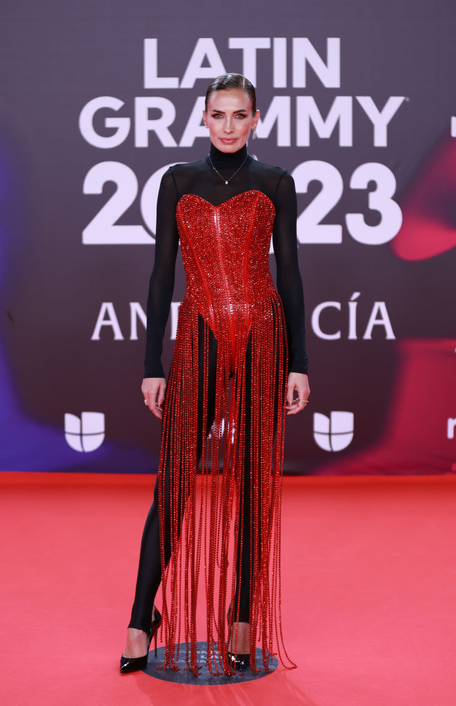 De Lola Índigo a Nieves Álvarez: los looks más locos vistos en la alfombra roja de los Grammy ...