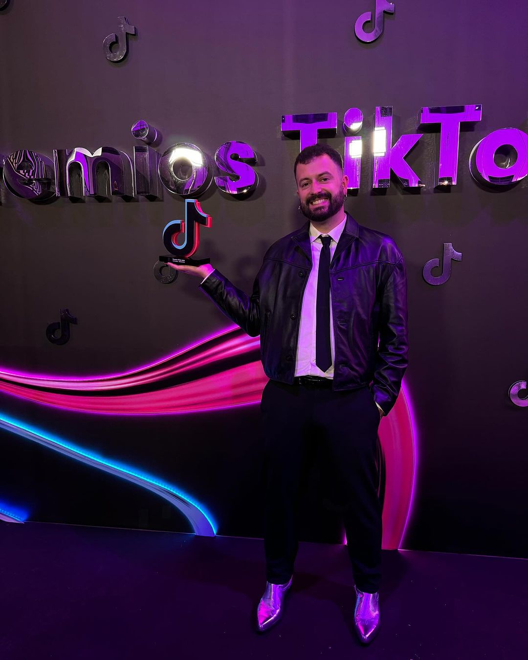 Quién es Xurxo Carreño, el 'influencer' gallego que domina las redes sociales con sus divertidas ...