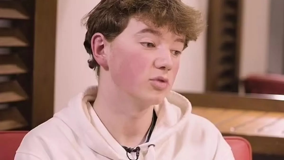 Alex Batty confiesa que mintió para proteger a su madre y que se educó ...