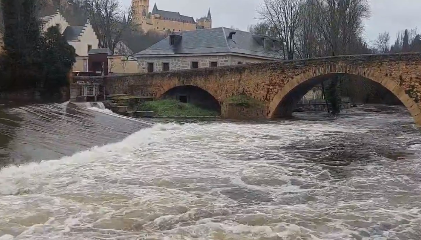 Alerta roja en Segovia: las intensas lluvias y rachas de viento podrían ...