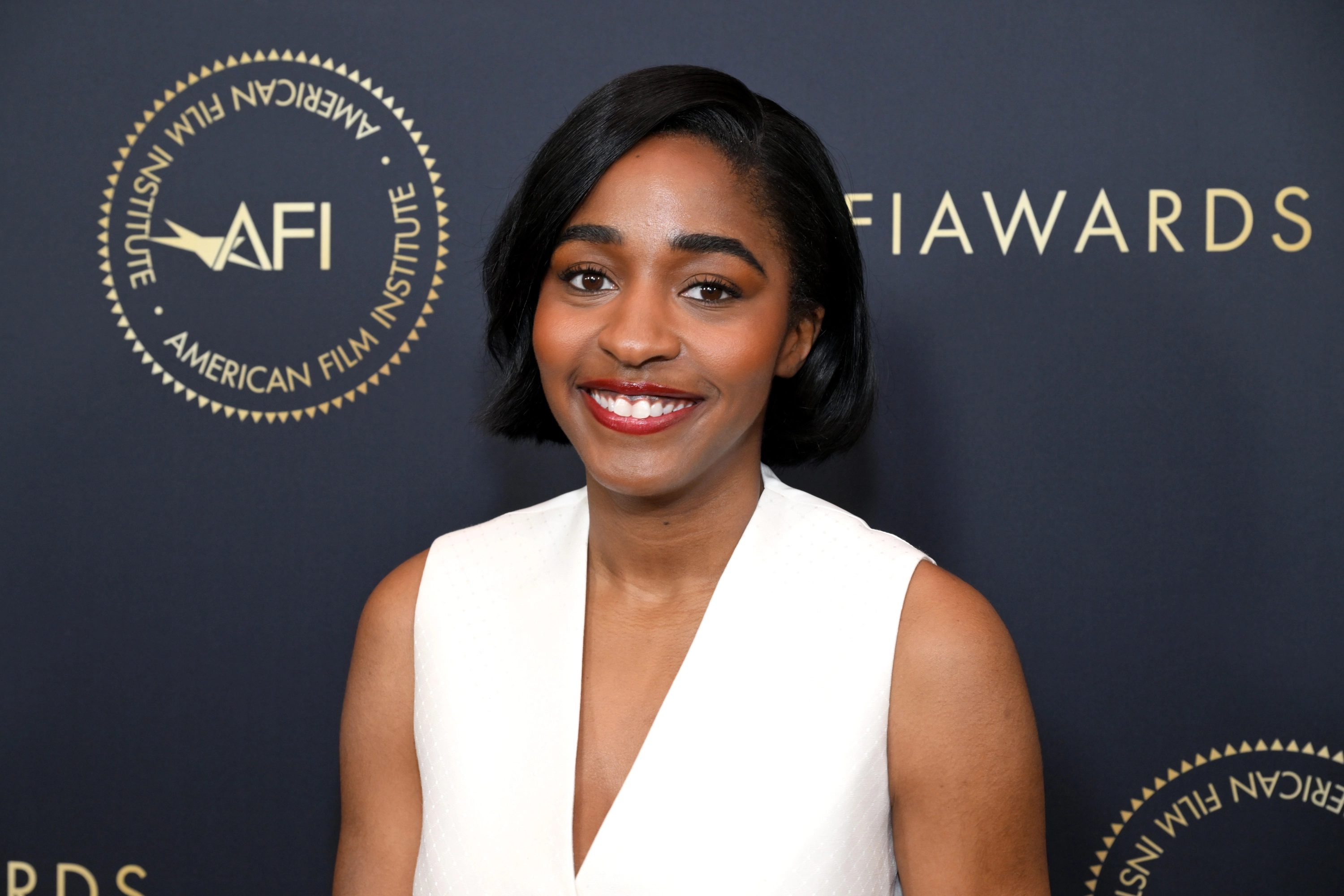 Ayo Edebiri, de 'The bear', se disculpa públicamente con Jennifer Lopez