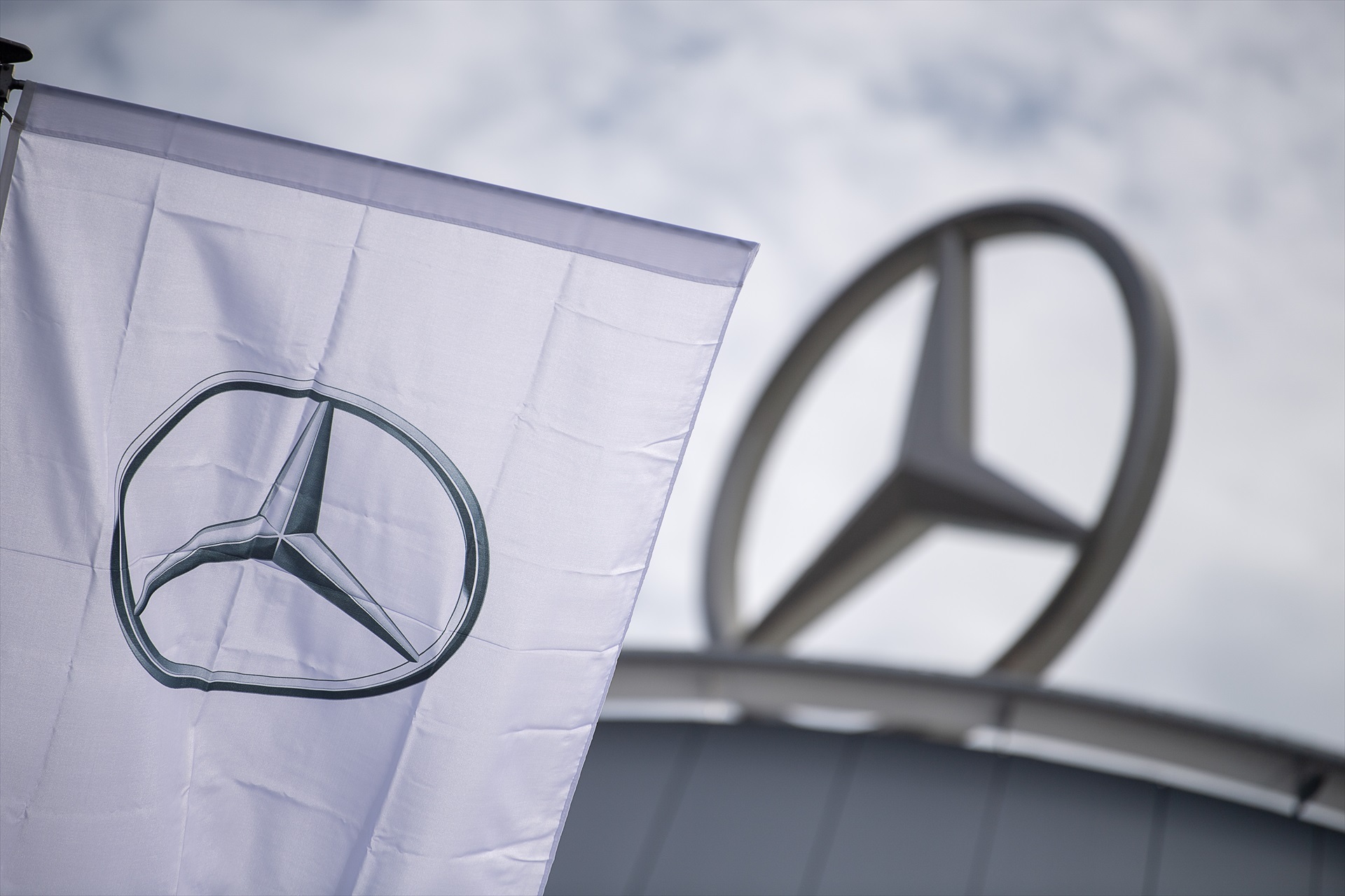 El significado de la estrella de Mercedes-Benz y sus tres puntas ...