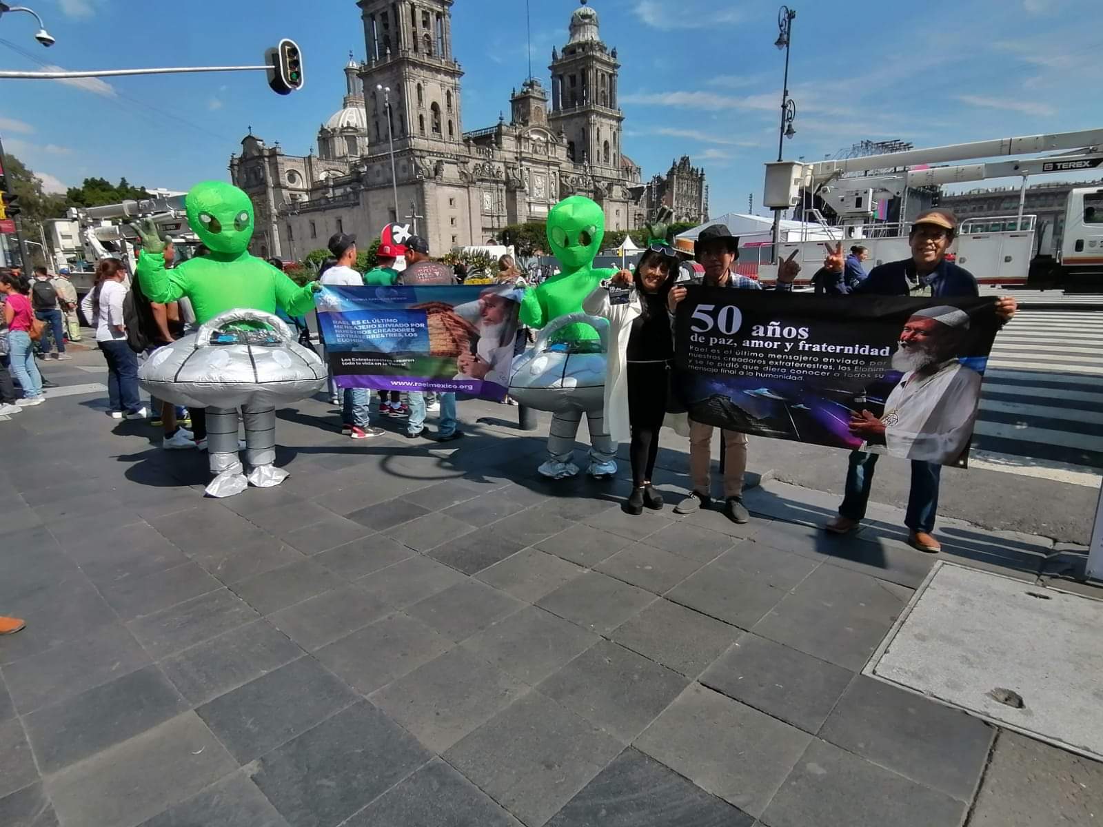 La historia de fe de Maricarmen, la feligresa de los raelianos que ...