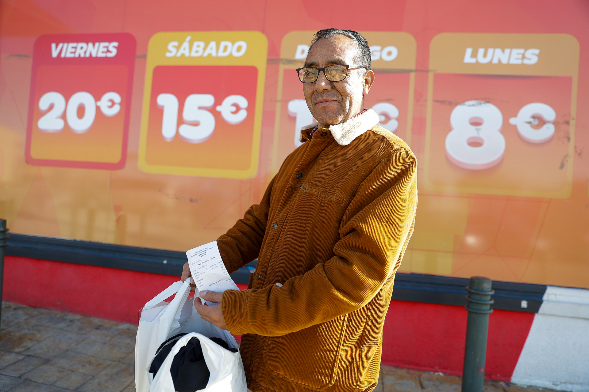 Así es Crazy Day Factory, el 'outlet' de Amazon viral por sus precios ...