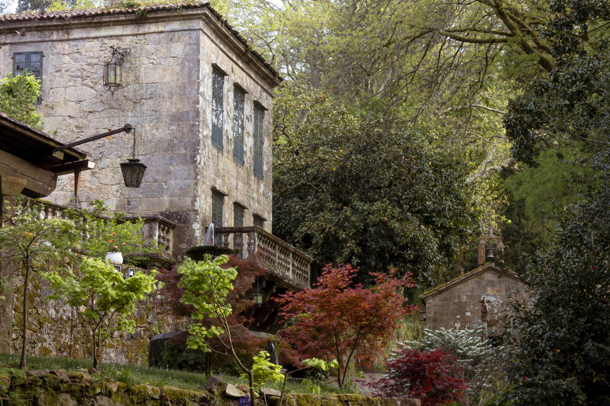 El pazo barroco que puedes visitar a 12 km de Santiago de Compostela y ...