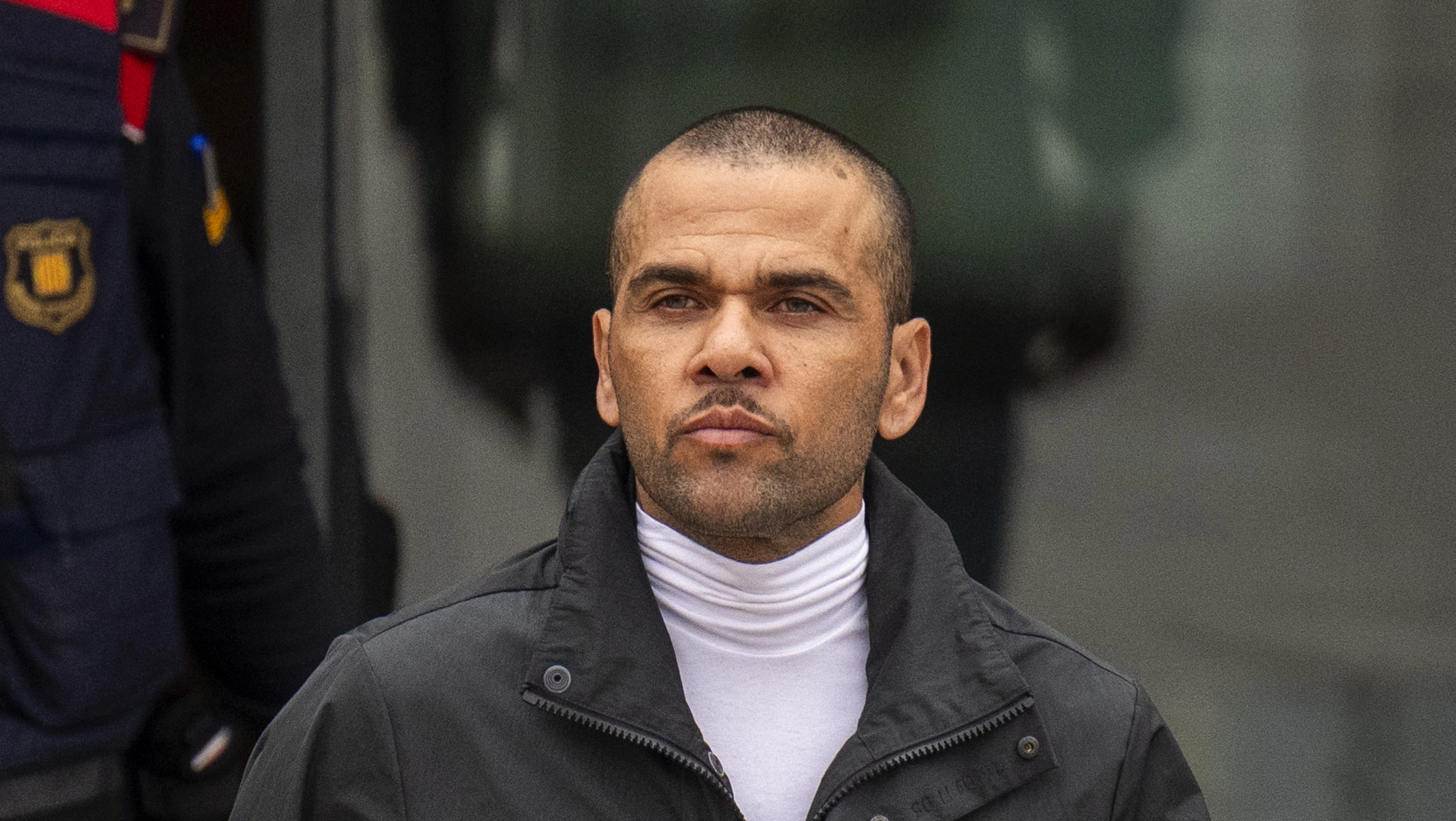 Dani Alves y sus inquietantes mensajes a Dios en las redes: "Tengo ...