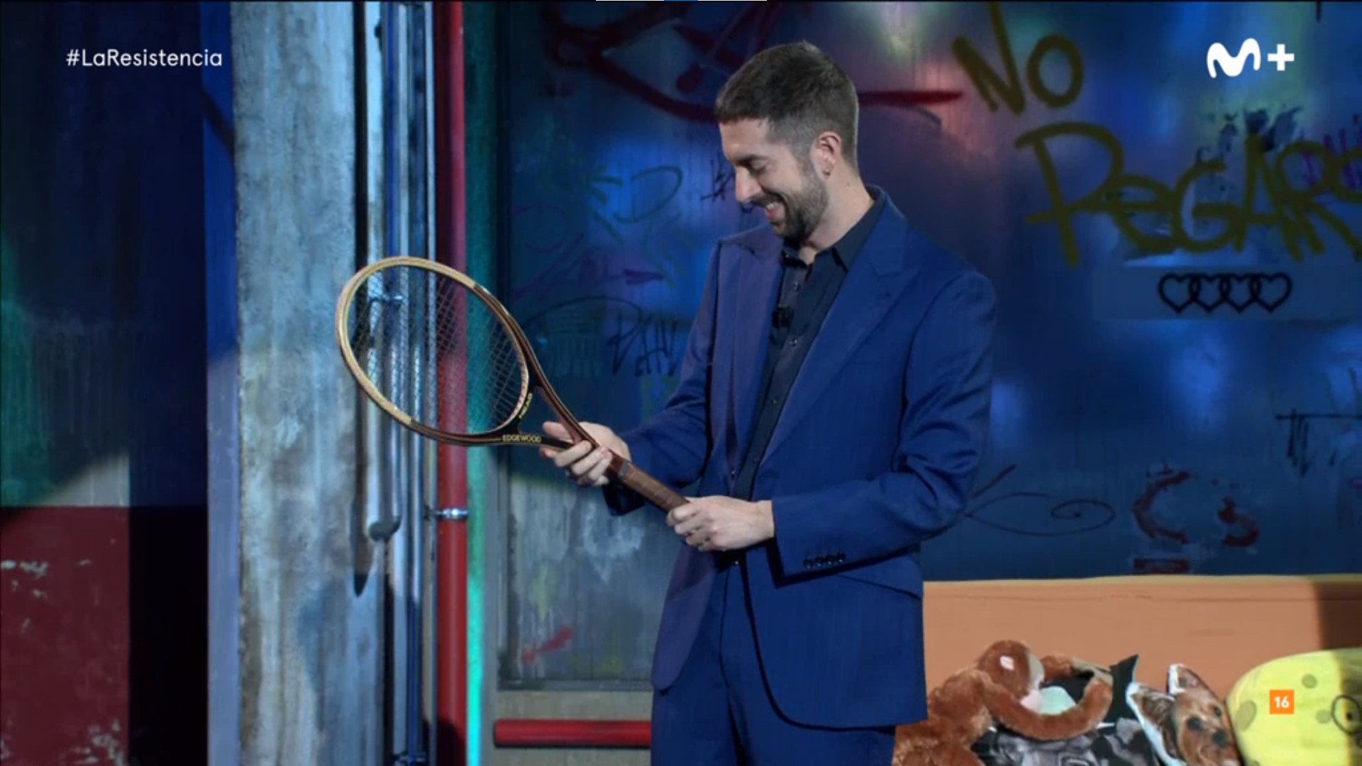 Broncano le compra una raqueta a una persona del público de 'La ...