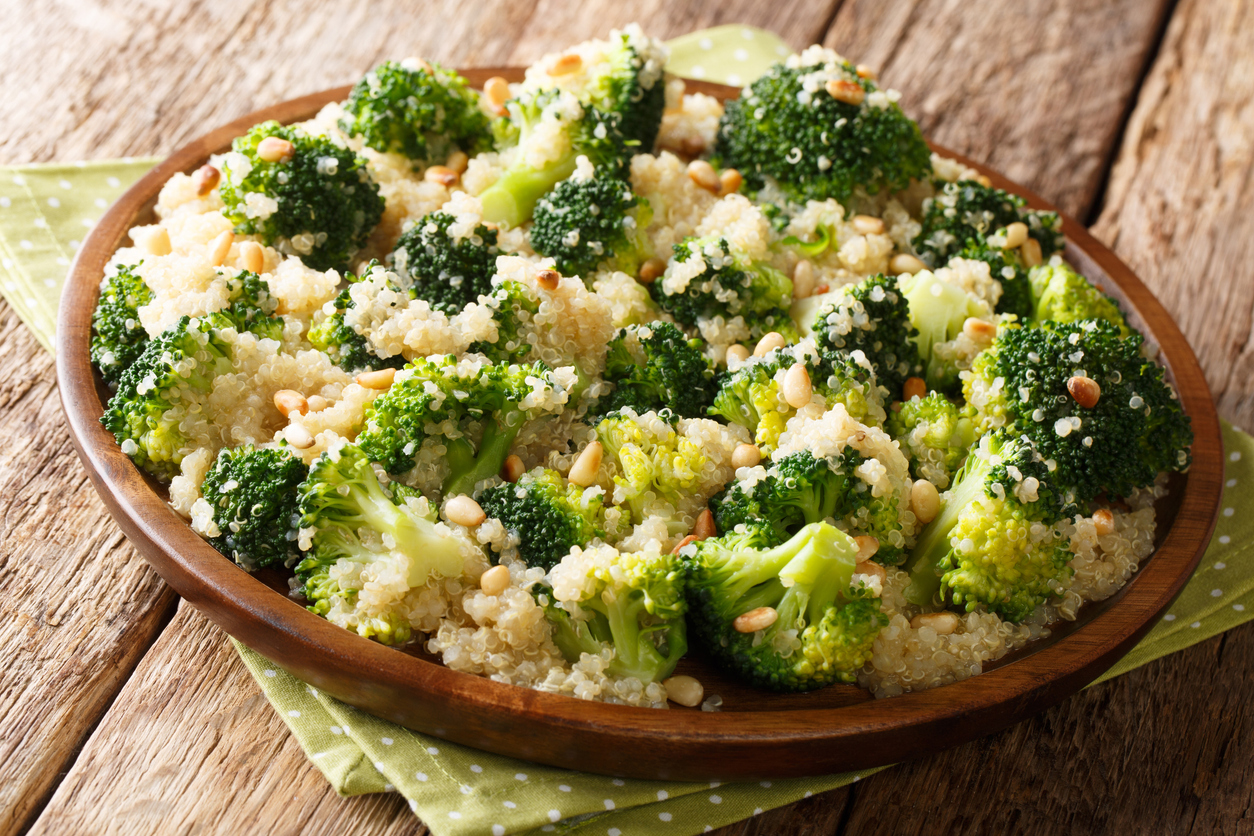 Quinoa con brócoli al microondas, una receta barata, nutritiva y sin ...