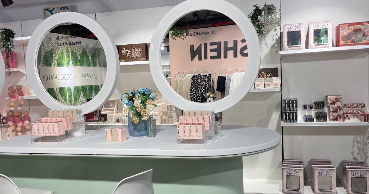 Nos colamos en la 'pop up store' de Shein más grande de España antes de ...