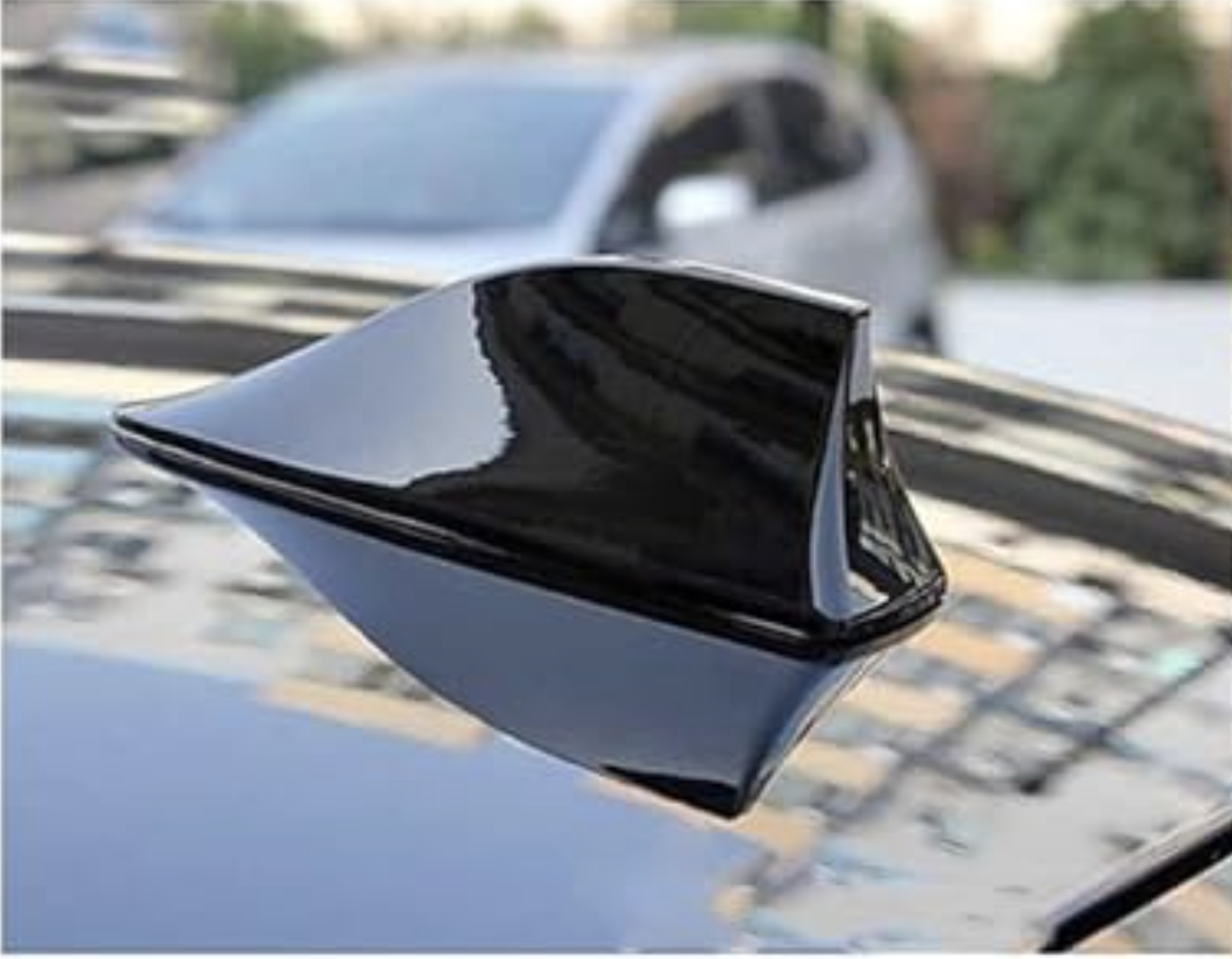 La verdadera función de la aleta de tiburón que llevan algunos coches ...