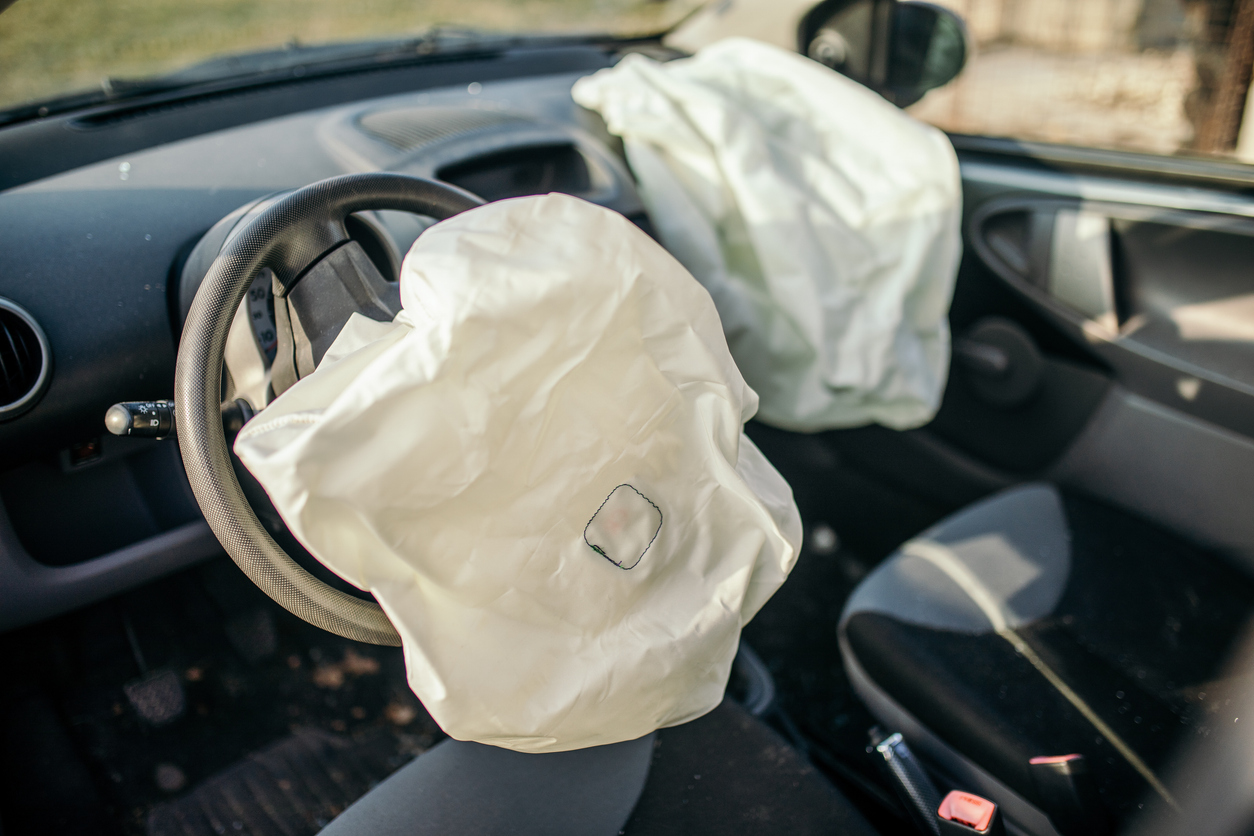 ¿Cómo funciona el airbag de un coche?