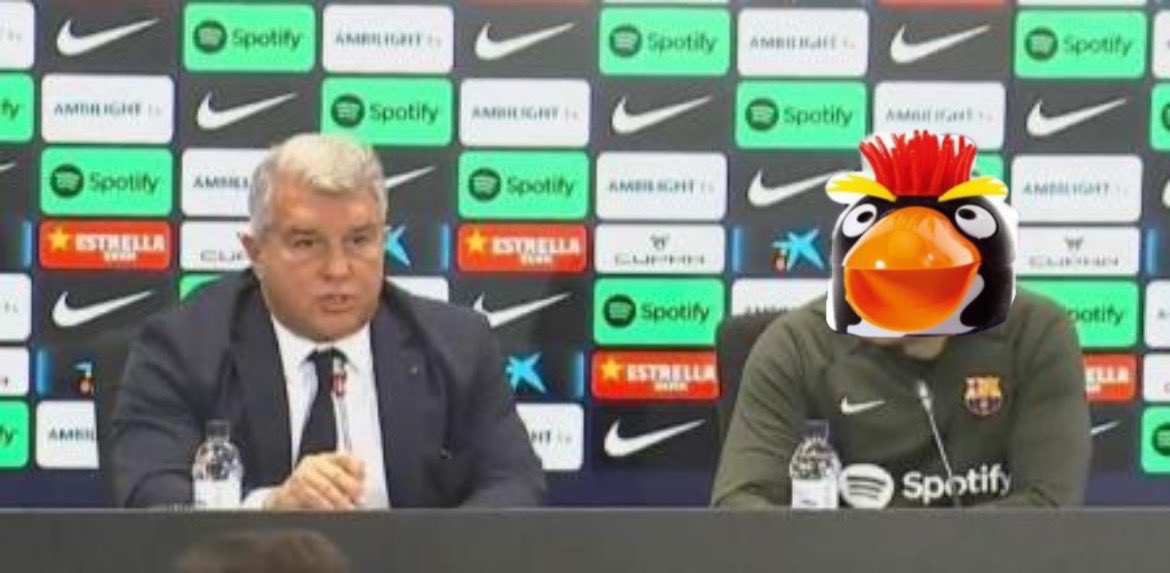 Las redes y los memes se ceban con Xavi y Laporta tras su despido del ...