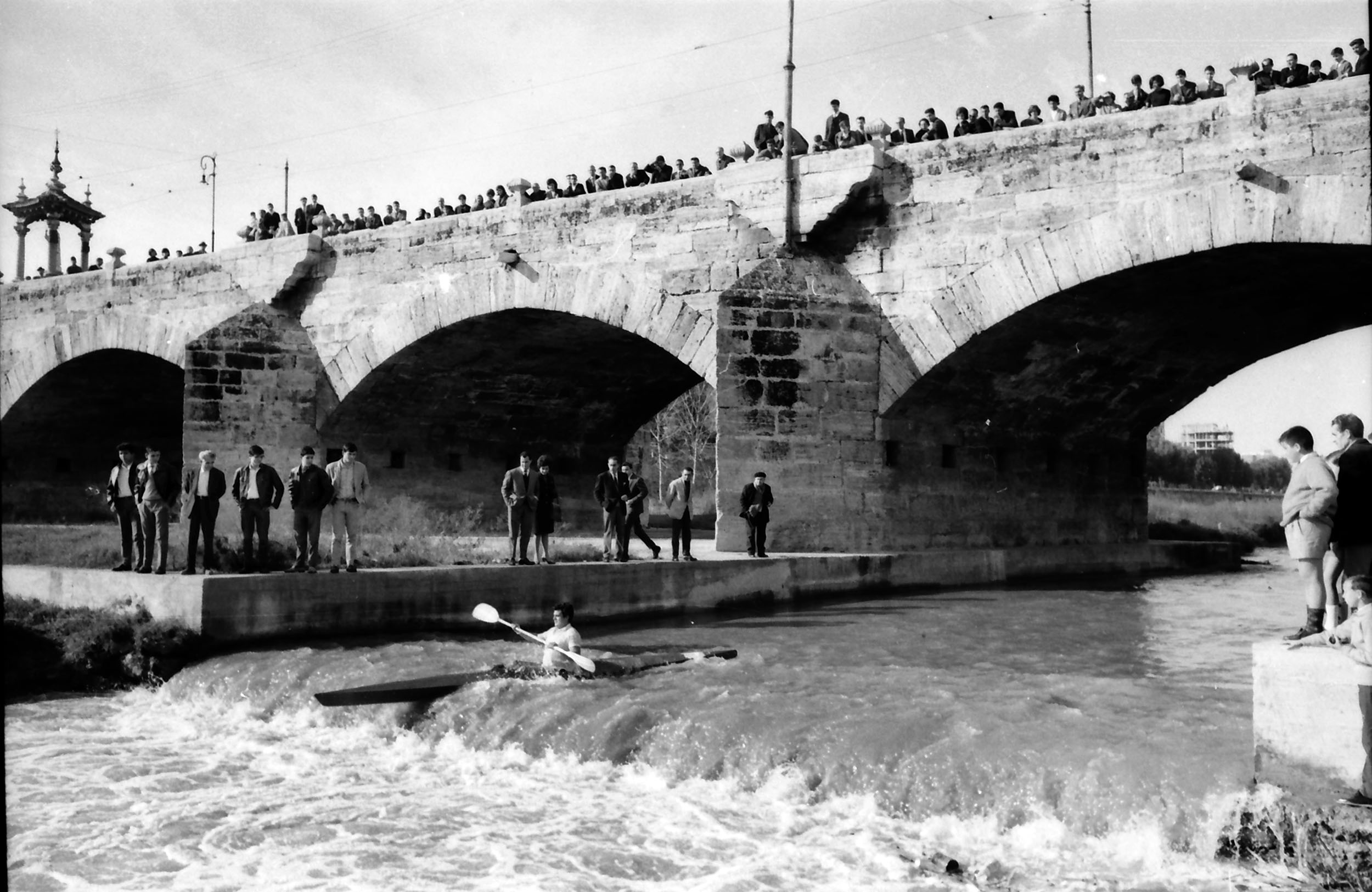 La vida en el antiguo cauce del Turia antes de que se convirtiera en un ...