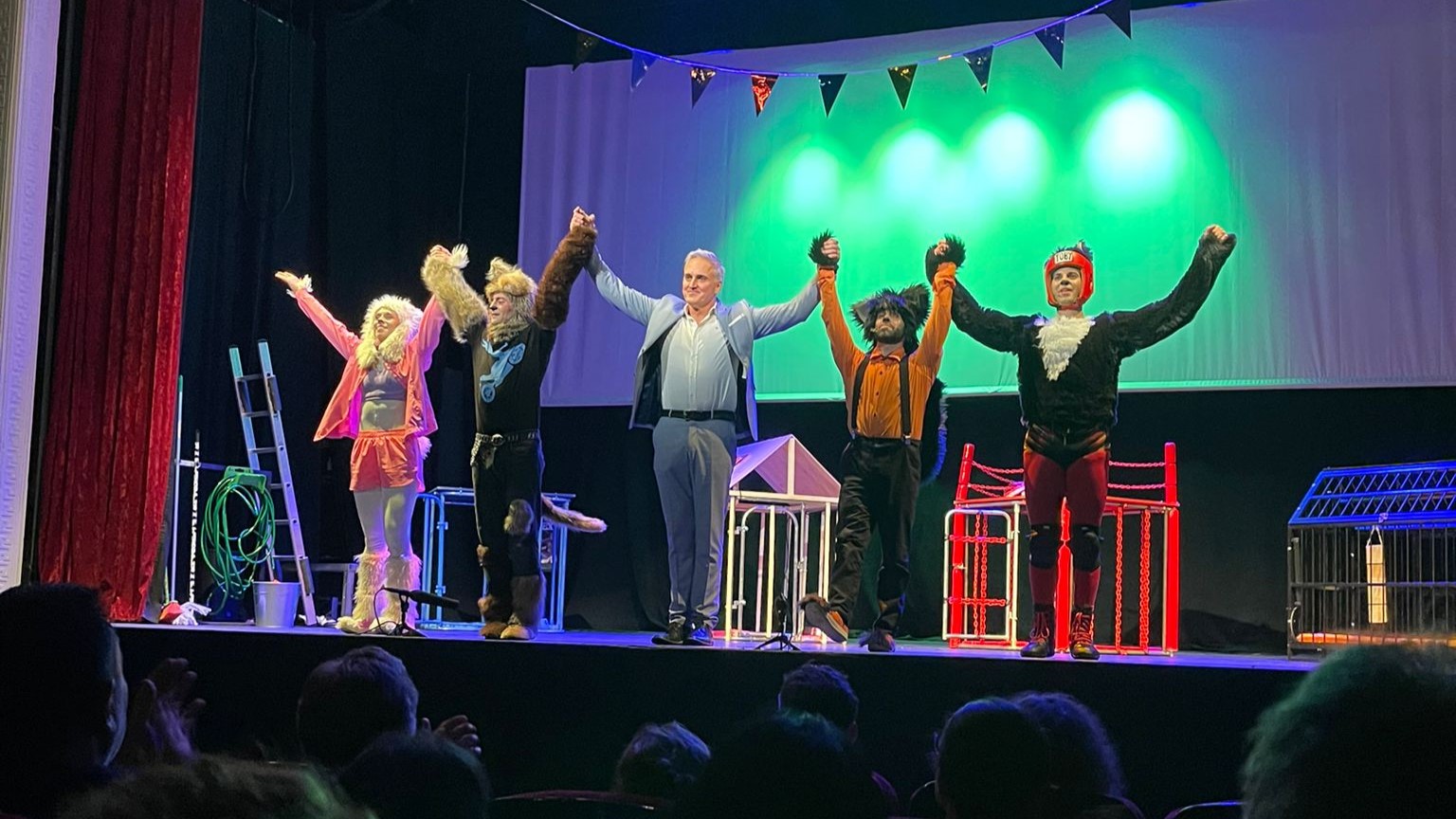 "Llévame contigo", el mensaje de 'Guau, el musical' con el que se ...