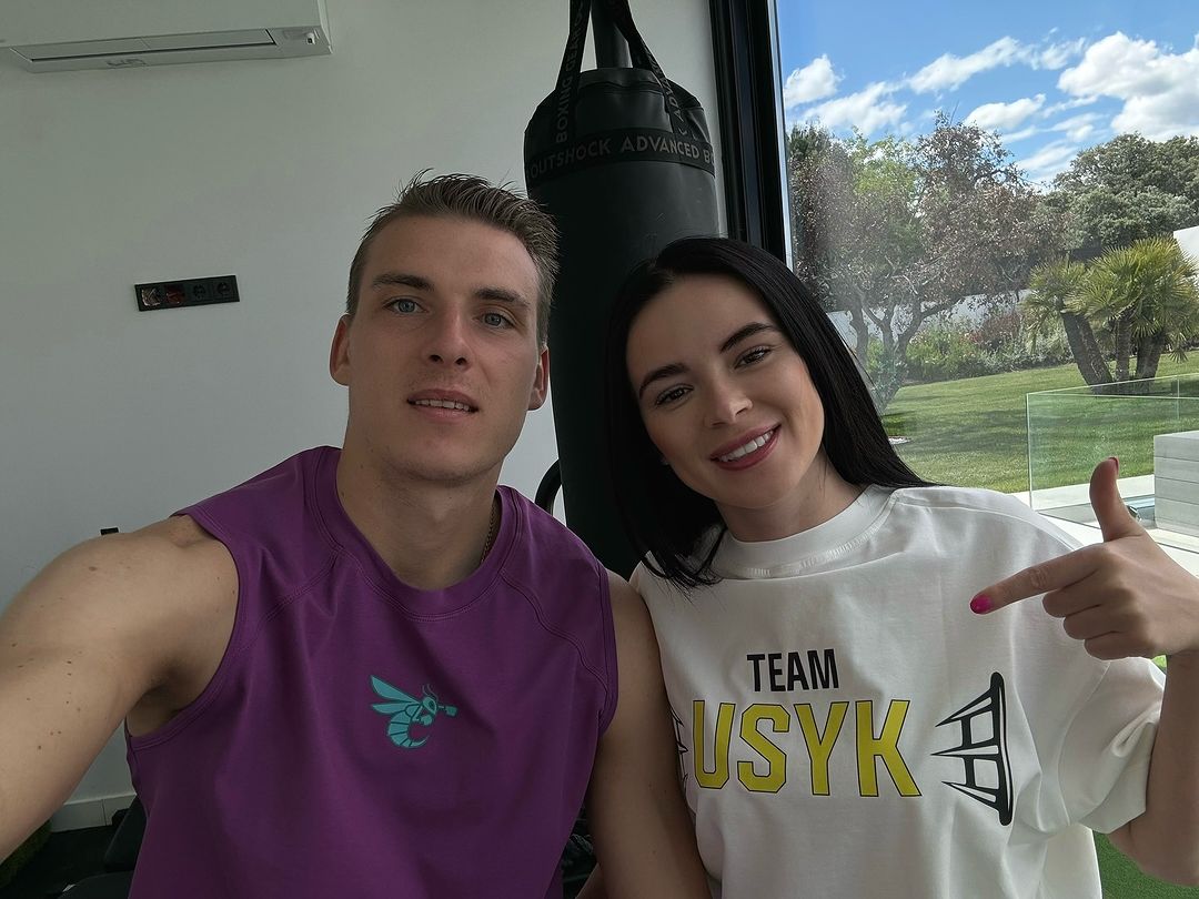 Así es la historia entre Lunin y Anastasia: de pedirle la mano en el Estadio del Valladolid, a ...