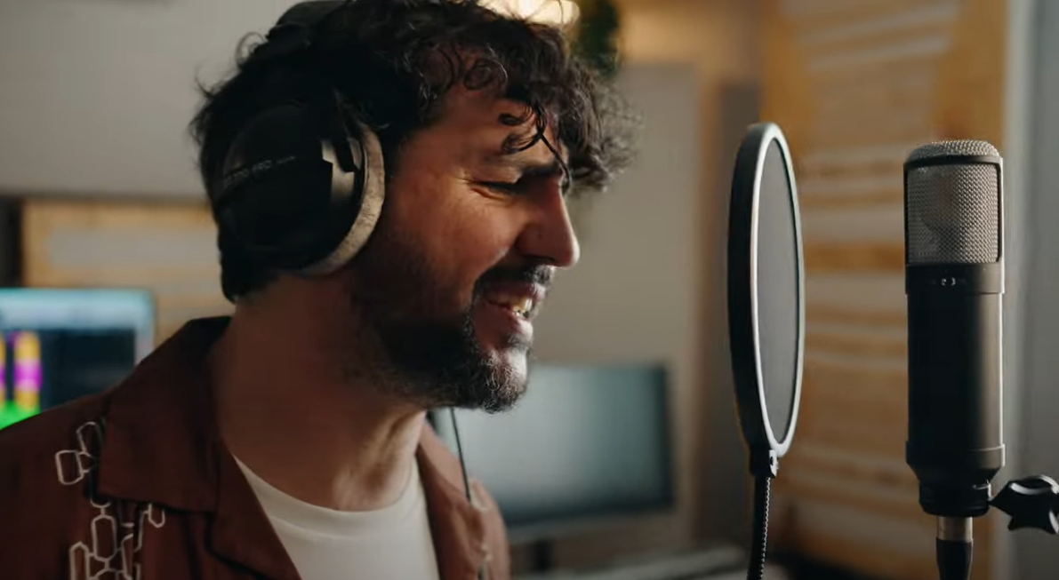 Fran Perea presenta 'Al 100%', su nueva canción con la que muestra su ...