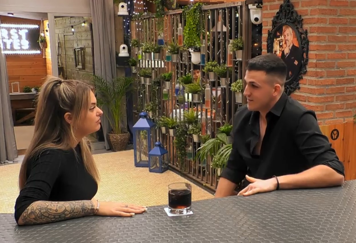 Ruth desconfía desde el primer momento de su cita en 'First Dates': "Me ...