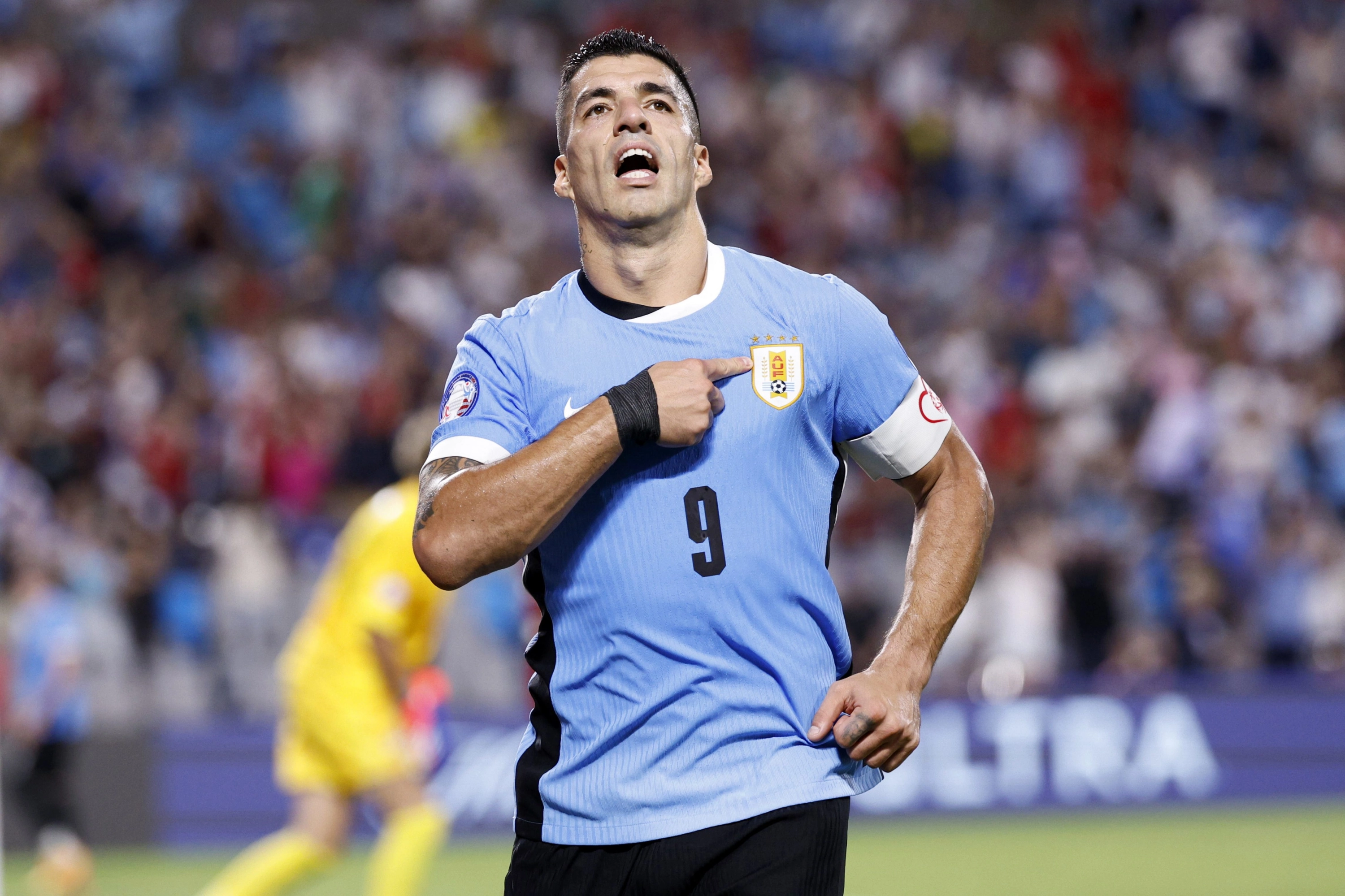 Luis Suárez rescata a Uruguay y conquista el tercer puesto de la Copa ...