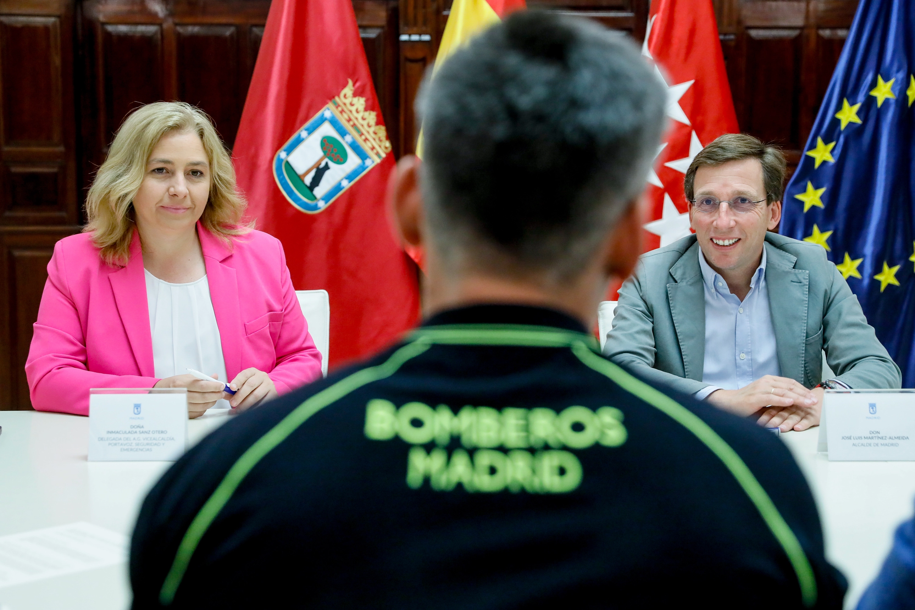 El nuevo convenio de bomberos de Madrid mejora los salarios y aumenta la plantilla y las guardias