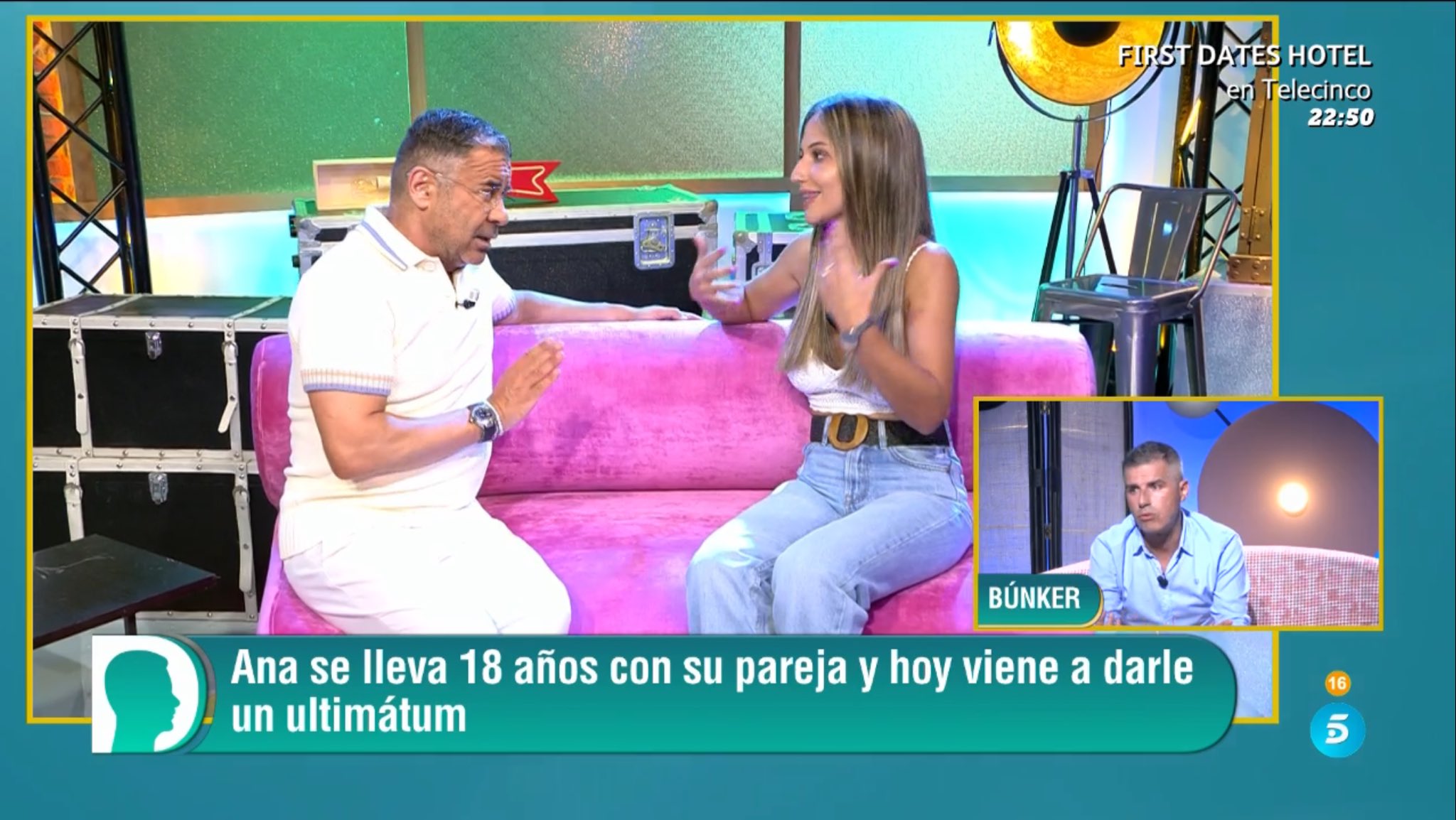Un hombre de 43 años le propone matrimonio en directo a su novia de 25, pese a la oposición de ...