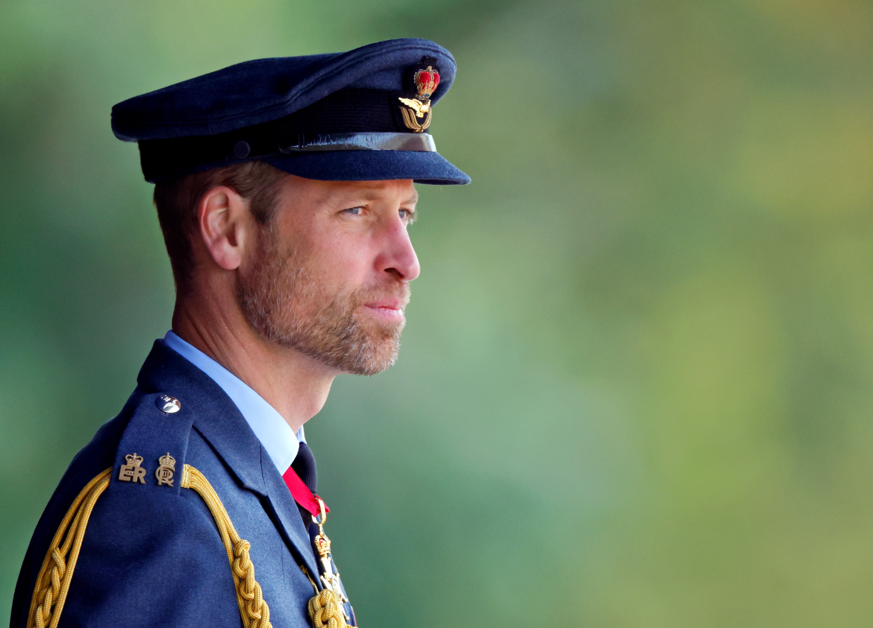 El impactante cambio físico del príncipe Guillermo que ha hecho saltar ...