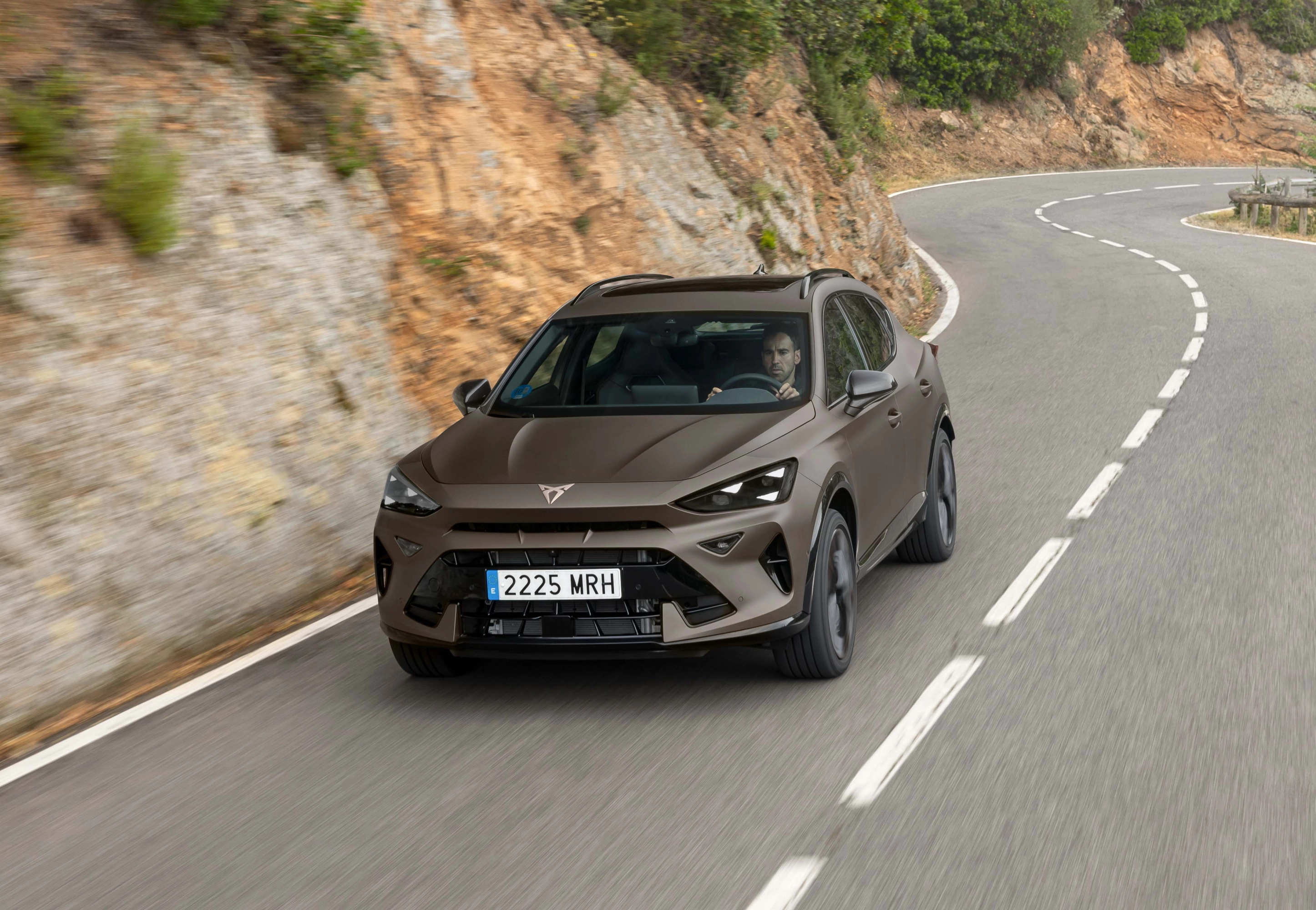 Probamos el renovado Cupra Formentor 2024, al fin con etiqueta Eco: ¿ha acertado Cupra con el ...