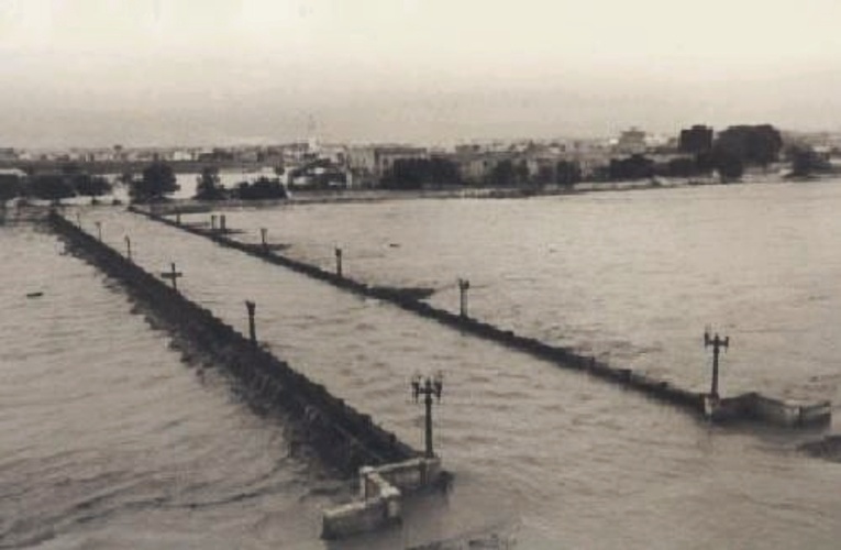 'Riada de las chabolas', 'Pantanada de Tous"... la historia de las ...