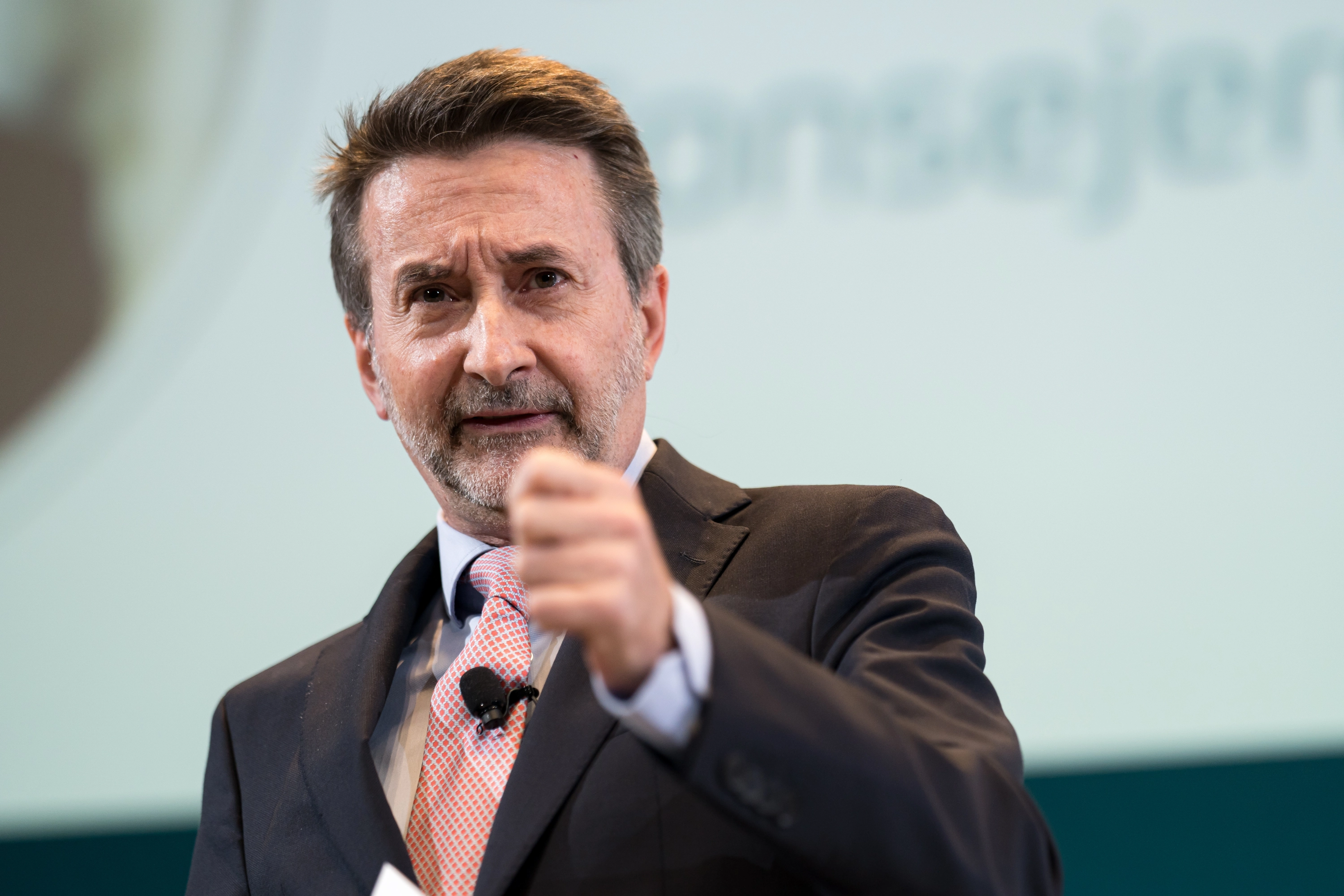 Repsol progresa en su descarbonización con la venta de 500 millones en activos petrolíferos en ...