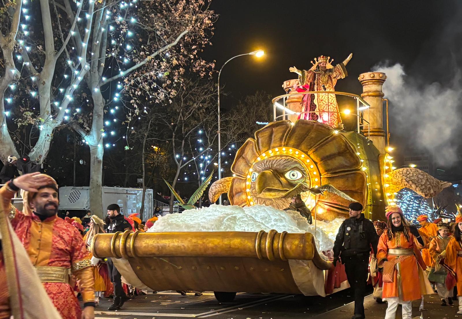 Los Reyes Magos llegan a Madrid sin olvidar a los damnificados por la ...