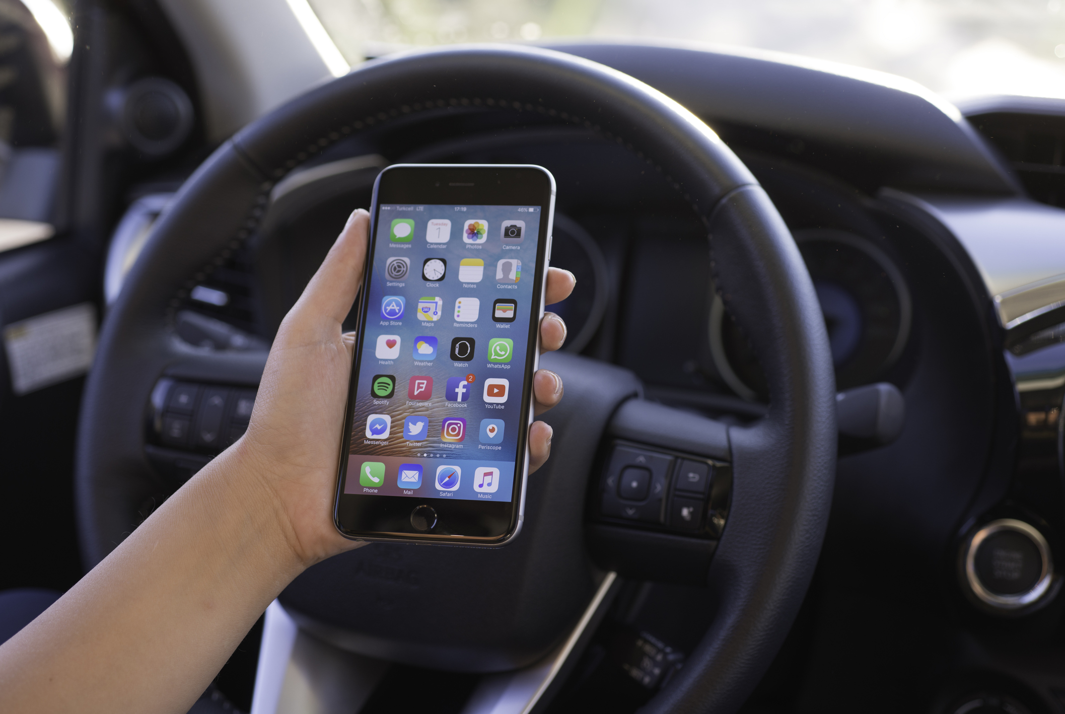 Cómo activar el modo conducción en iPhone para evitar distracciones al ...