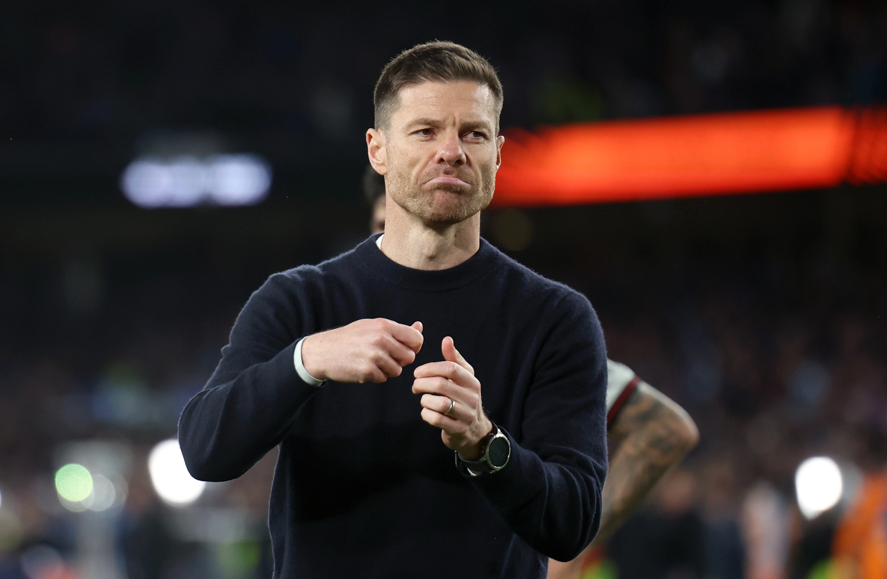 Xabi Alonso se aleja de momento del Real Madrid y apunta a su ...