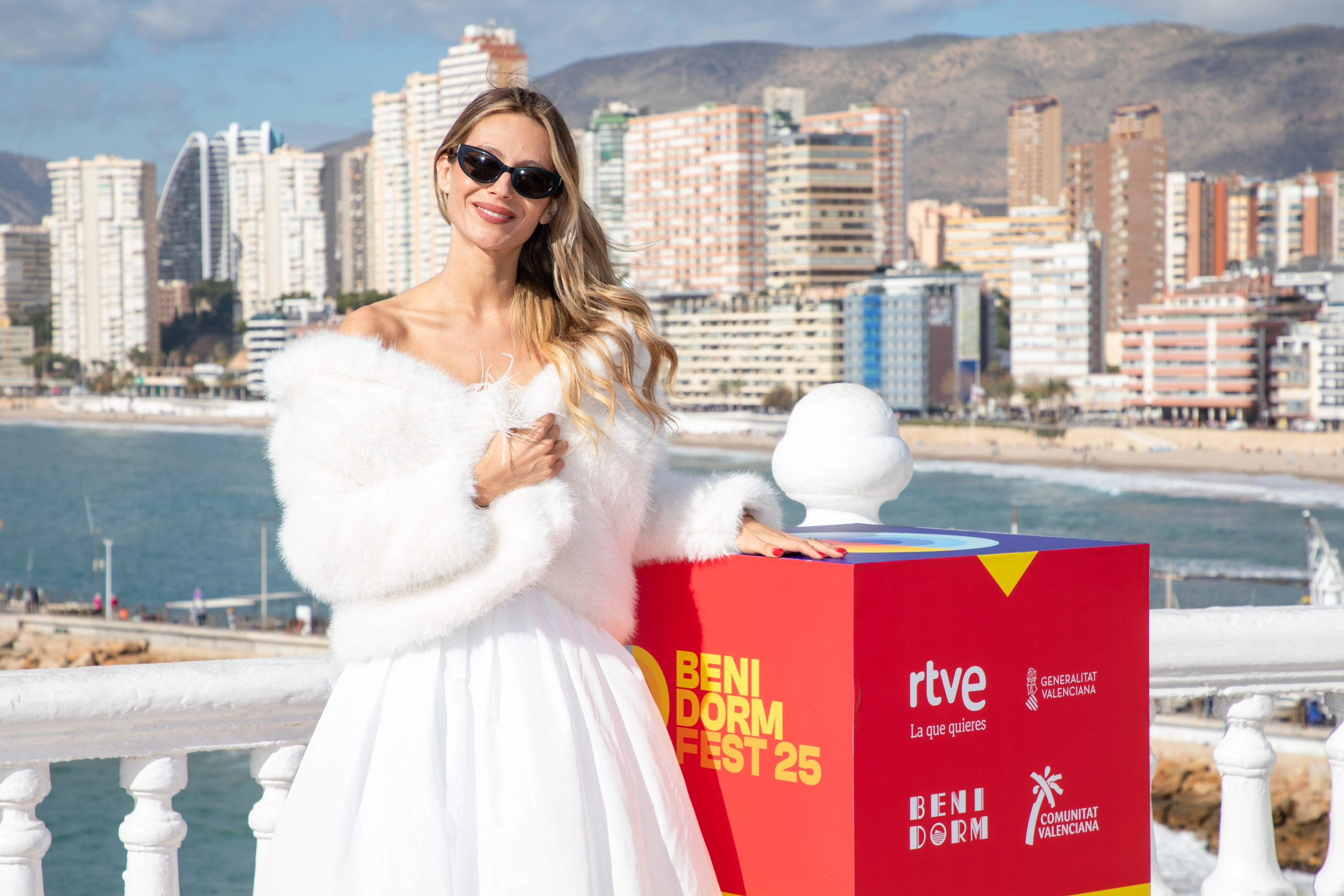 Quién es Celine Van Heel, concursante del Benidorm Fest: la fotógrafa ...