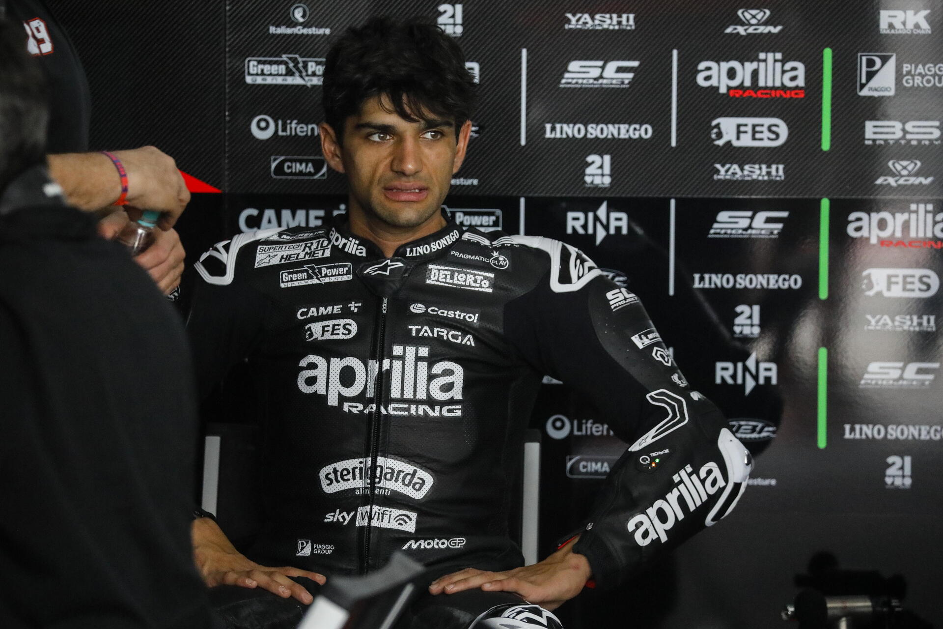 Jorge Martín se rompe la mano y se perderá el inicio de la temporada ...