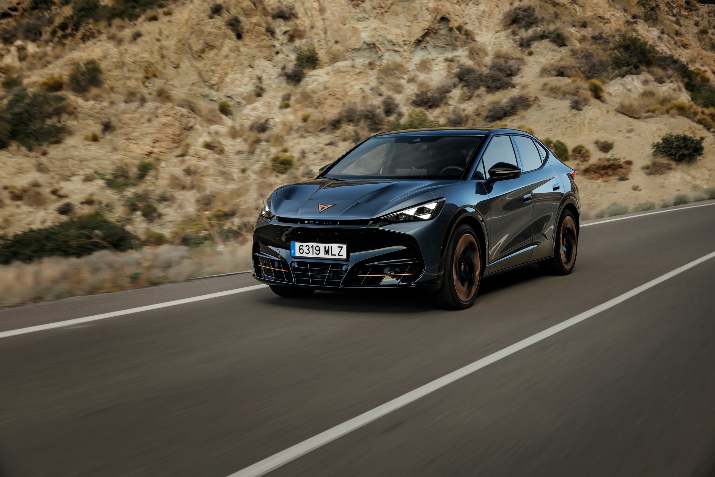 Al volante del nuevo Cupra Tavascan Endurance: ahora con más autonomía