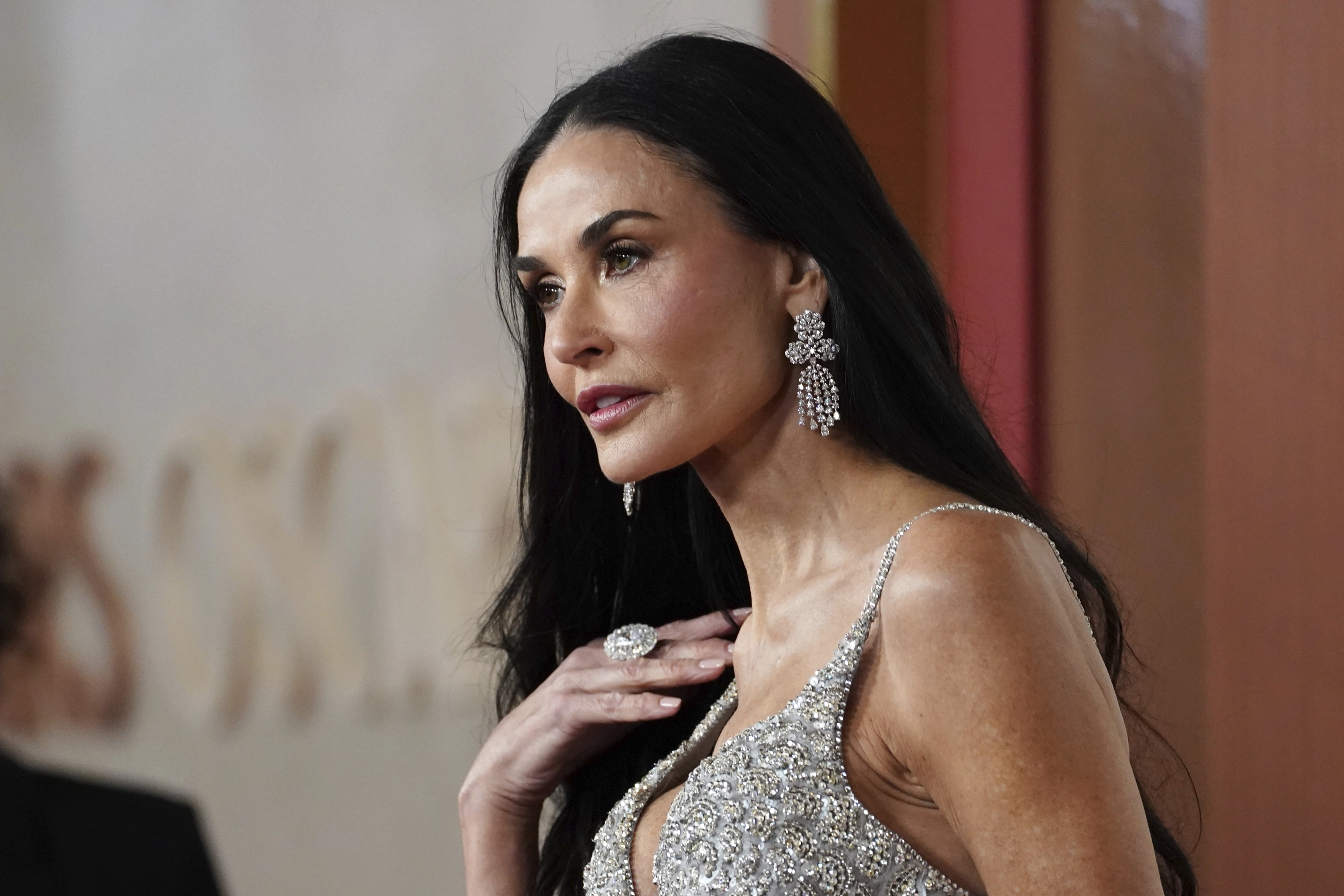 Demi Moore reacciona a su derrota en los Oscar y manda un mensaje a ...