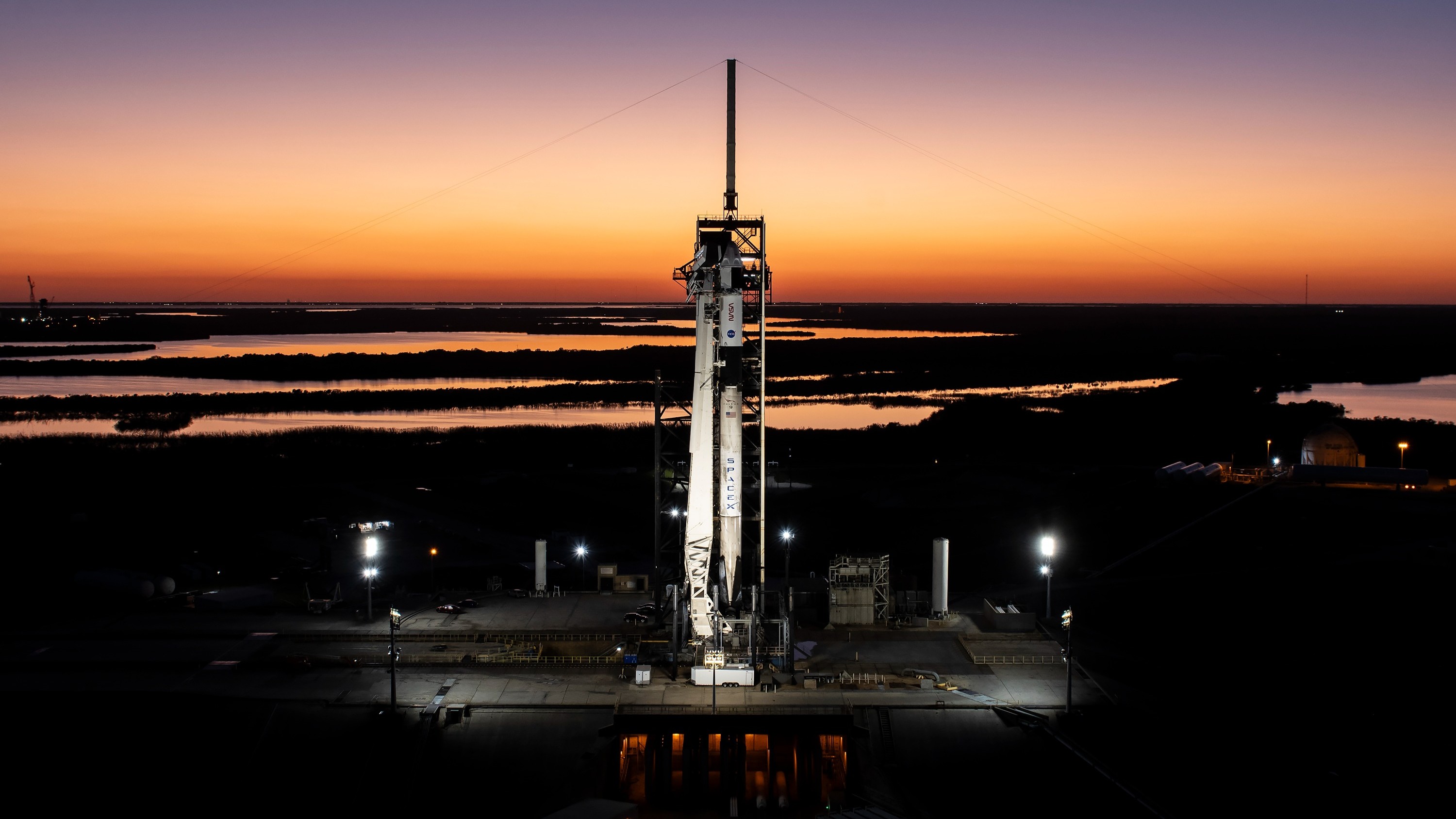Cómo ver en directo el lanzamiento de la Crew-10, la misión de rescate a los astronautas ...