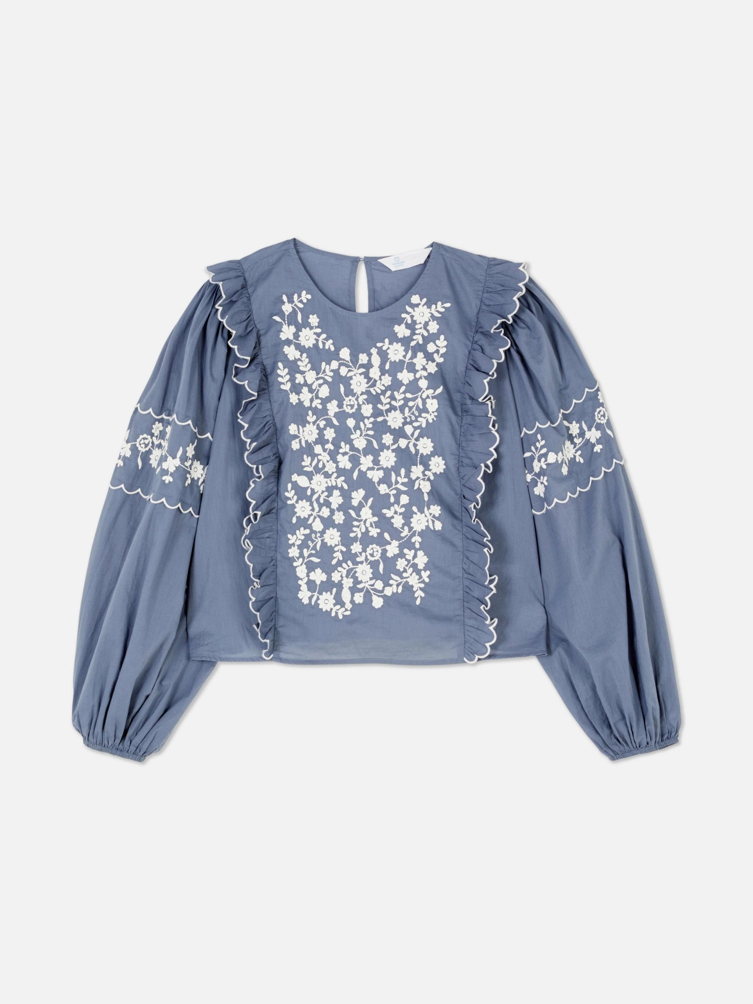 Paula Echevarría estrena la blusa de Primark más favorecedora para esta ...