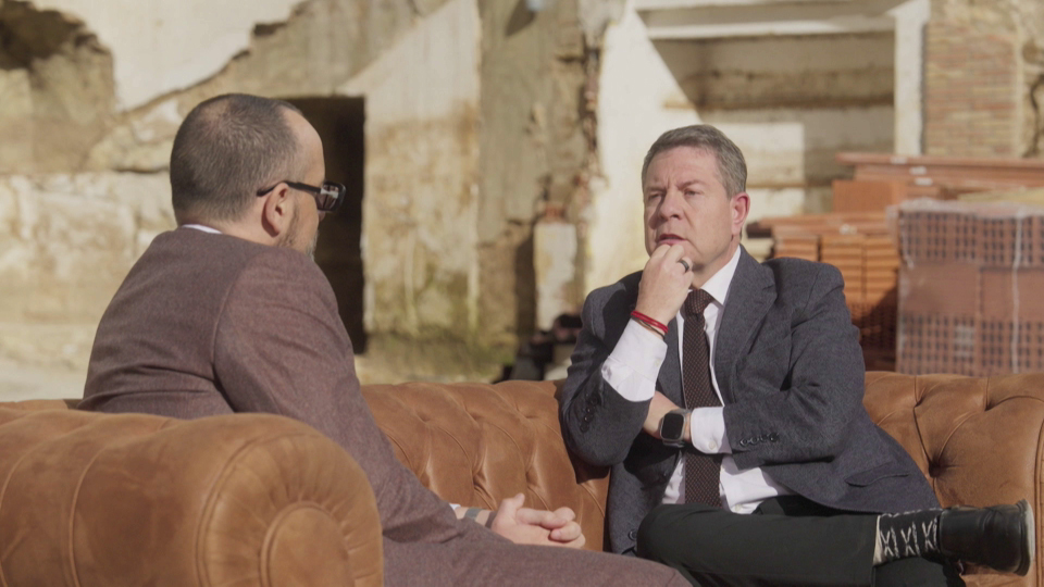 Los "secretos personales" de Emiliano García-Page, al descubierto en la nueva temporada de ...