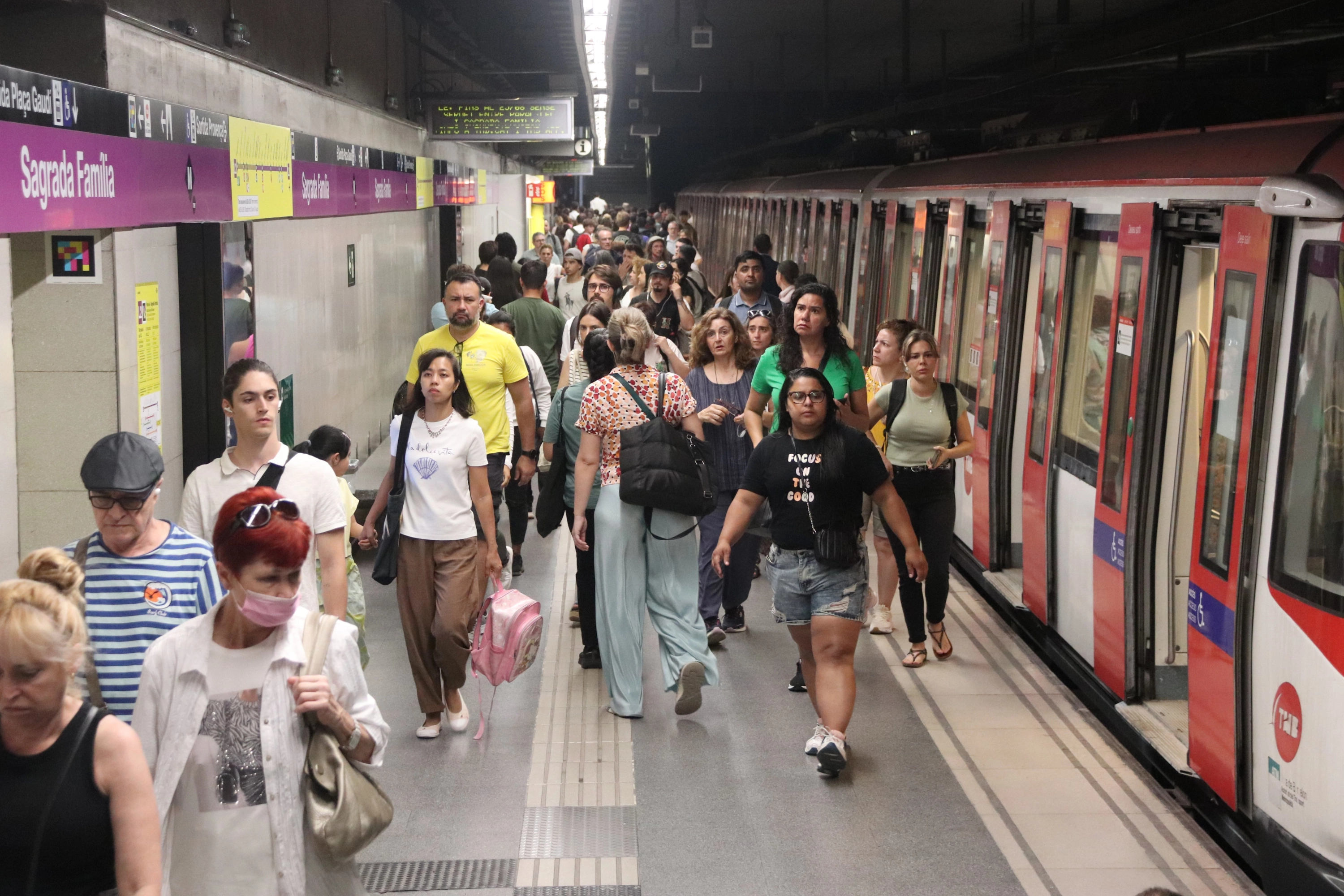 El metro y los buses de Barcelona registran el mes de mayo con más ...