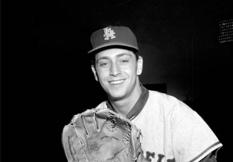 Quién fue... Bo Belinsky: el 'playboy' que arrasaba en el Hollywood de los años 60