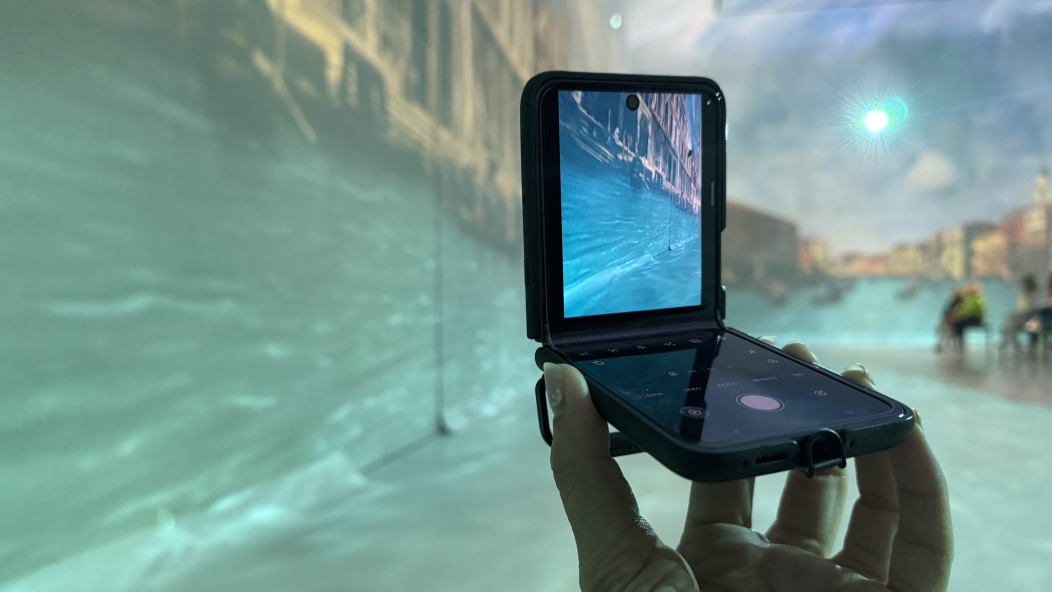 motorola razr 60 ultra: el plegable más estiloso del año viene con una ...