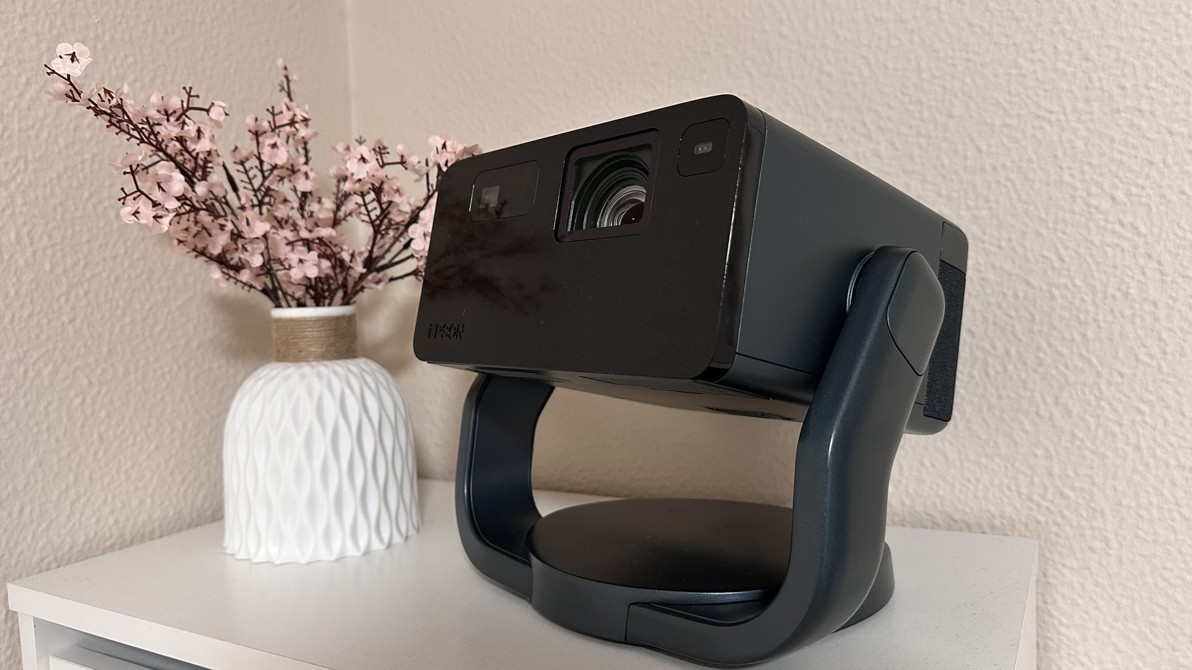 Epson EF-22: te cuento qué me ha parecido este proyector que asombra ...